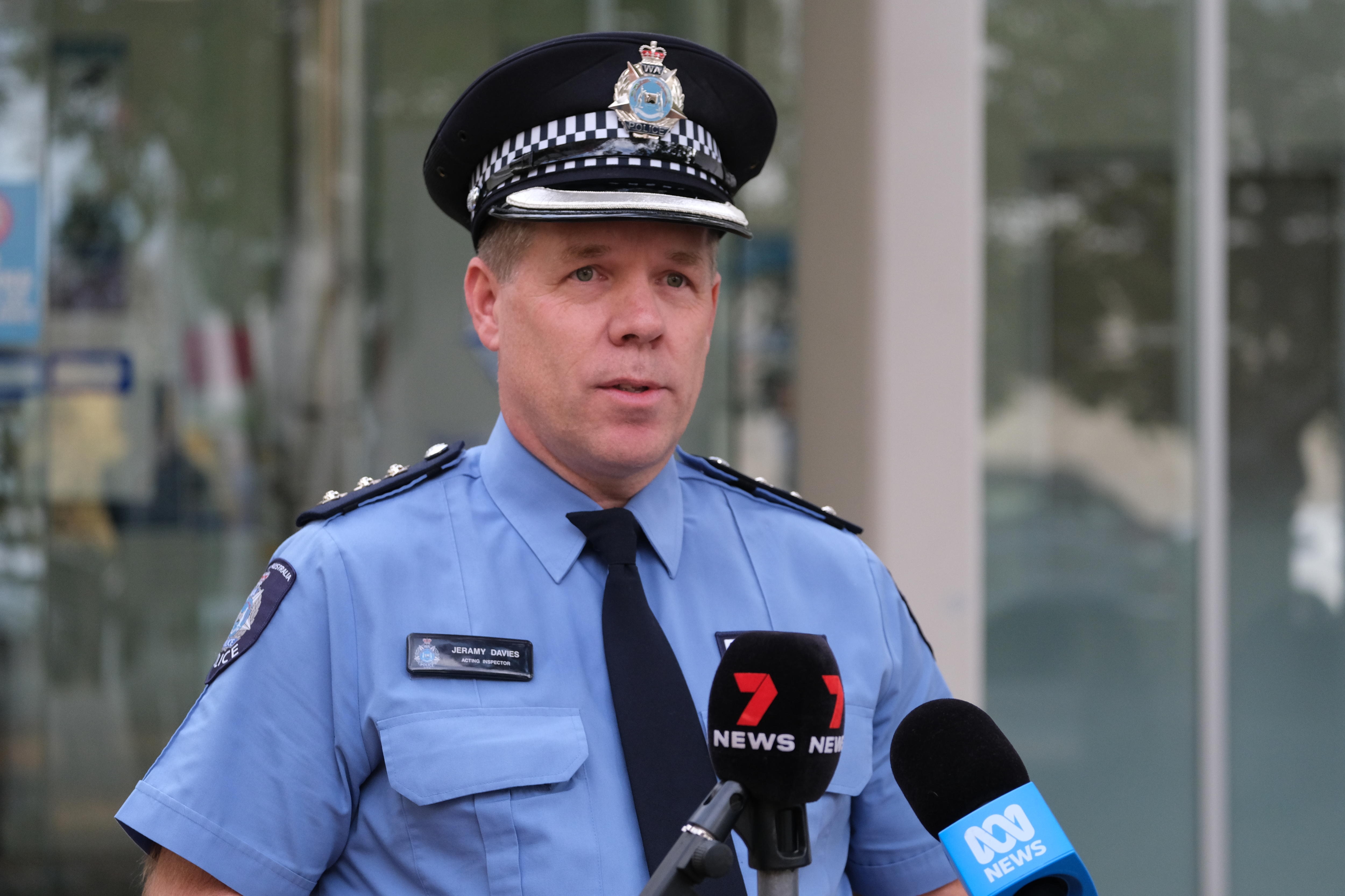 Police search waters off Bunbury for missing 70-year-old swimmer - ABC News