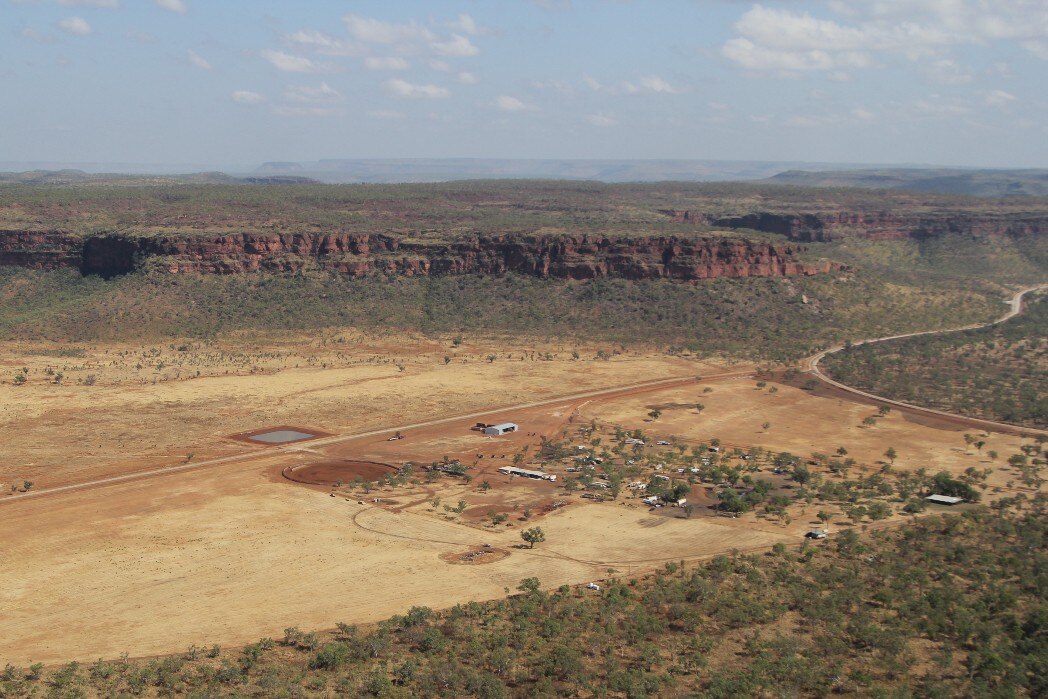 Hundreds at Victoria River for inaugural Costello Yard campdraft - ABC News