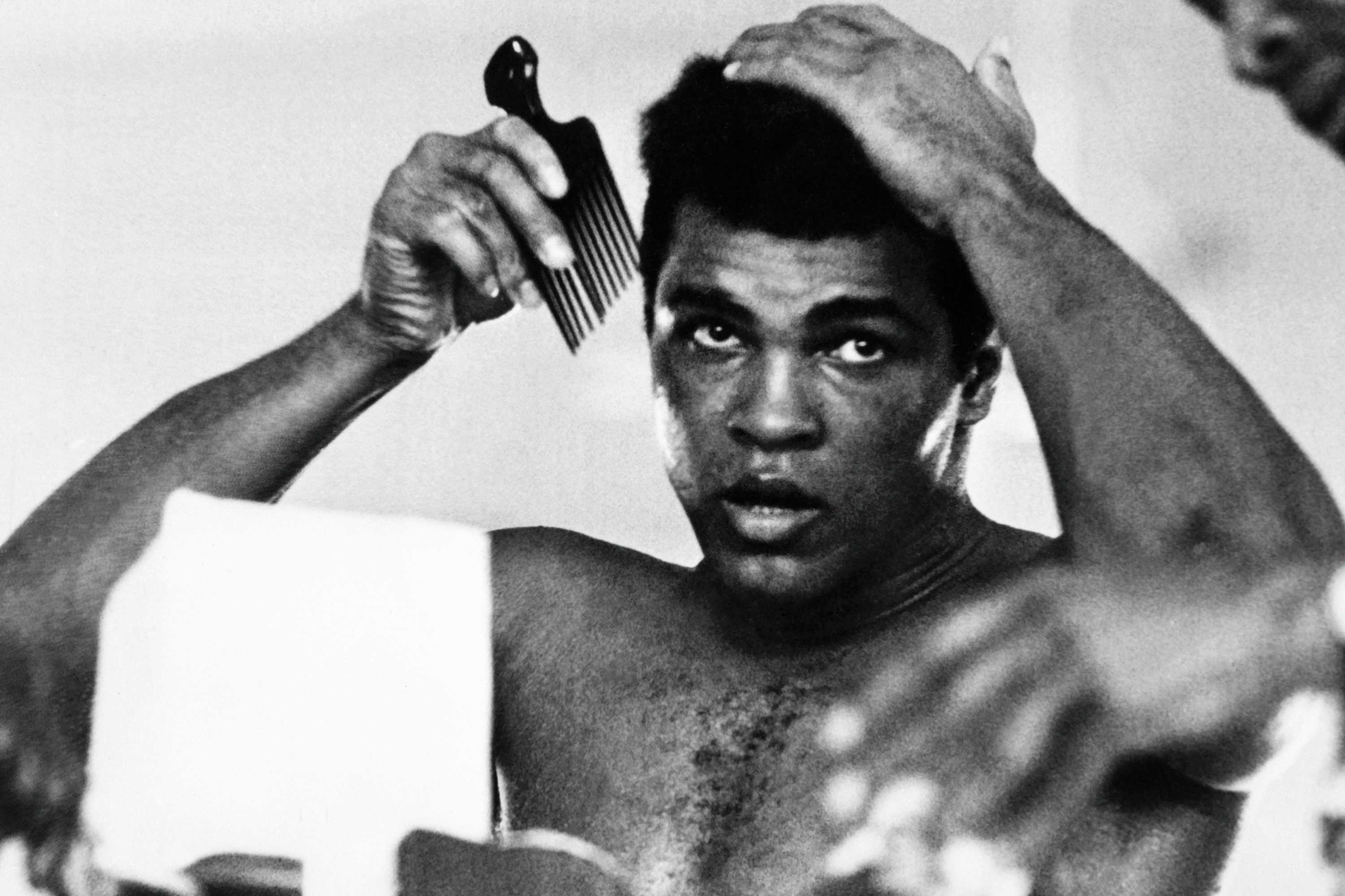 Muhammad Ali: Boxing great, charismatic entertainer - ABC News