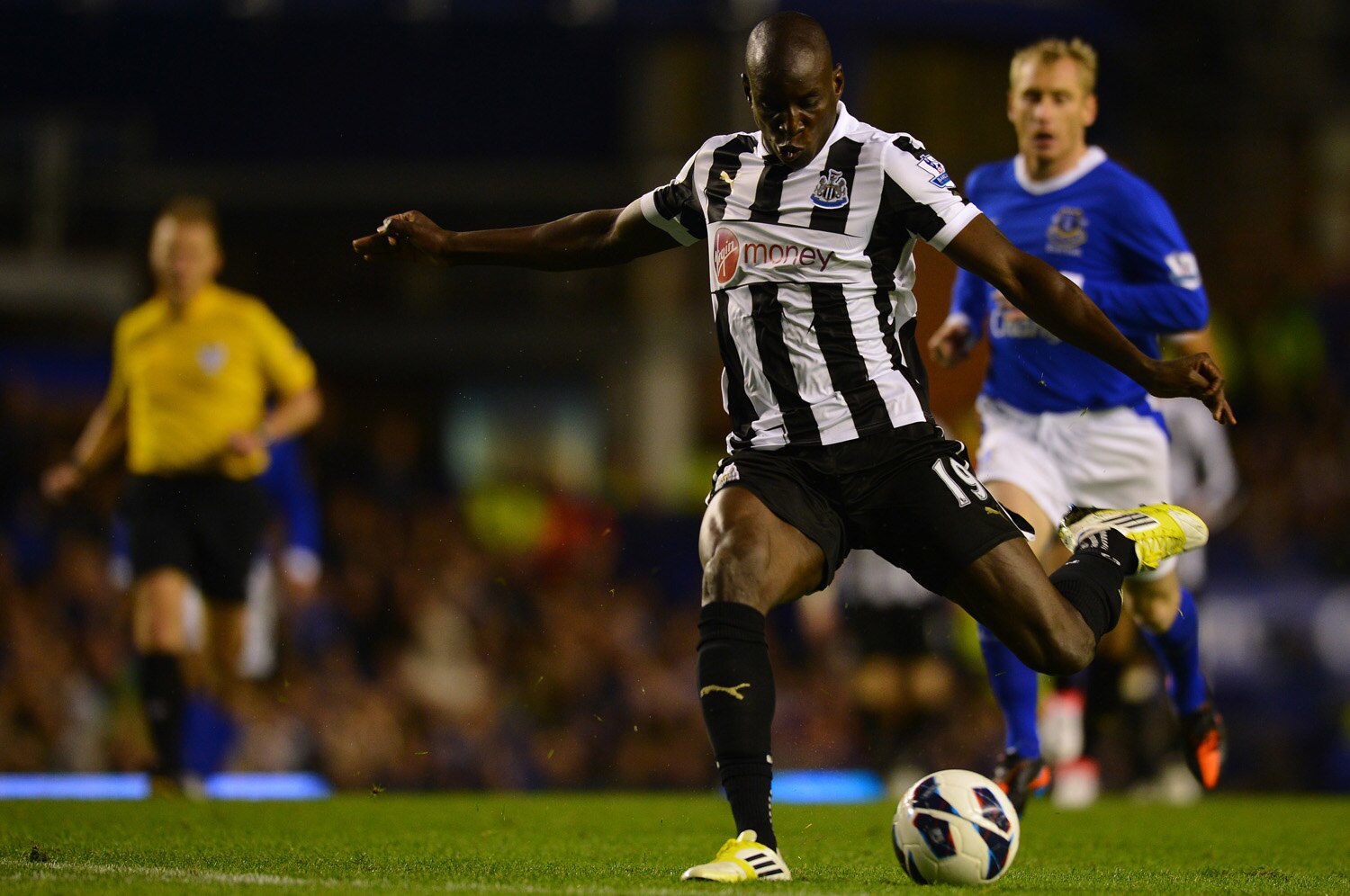 Ba double gives Newcastle controversial draw - ABC News