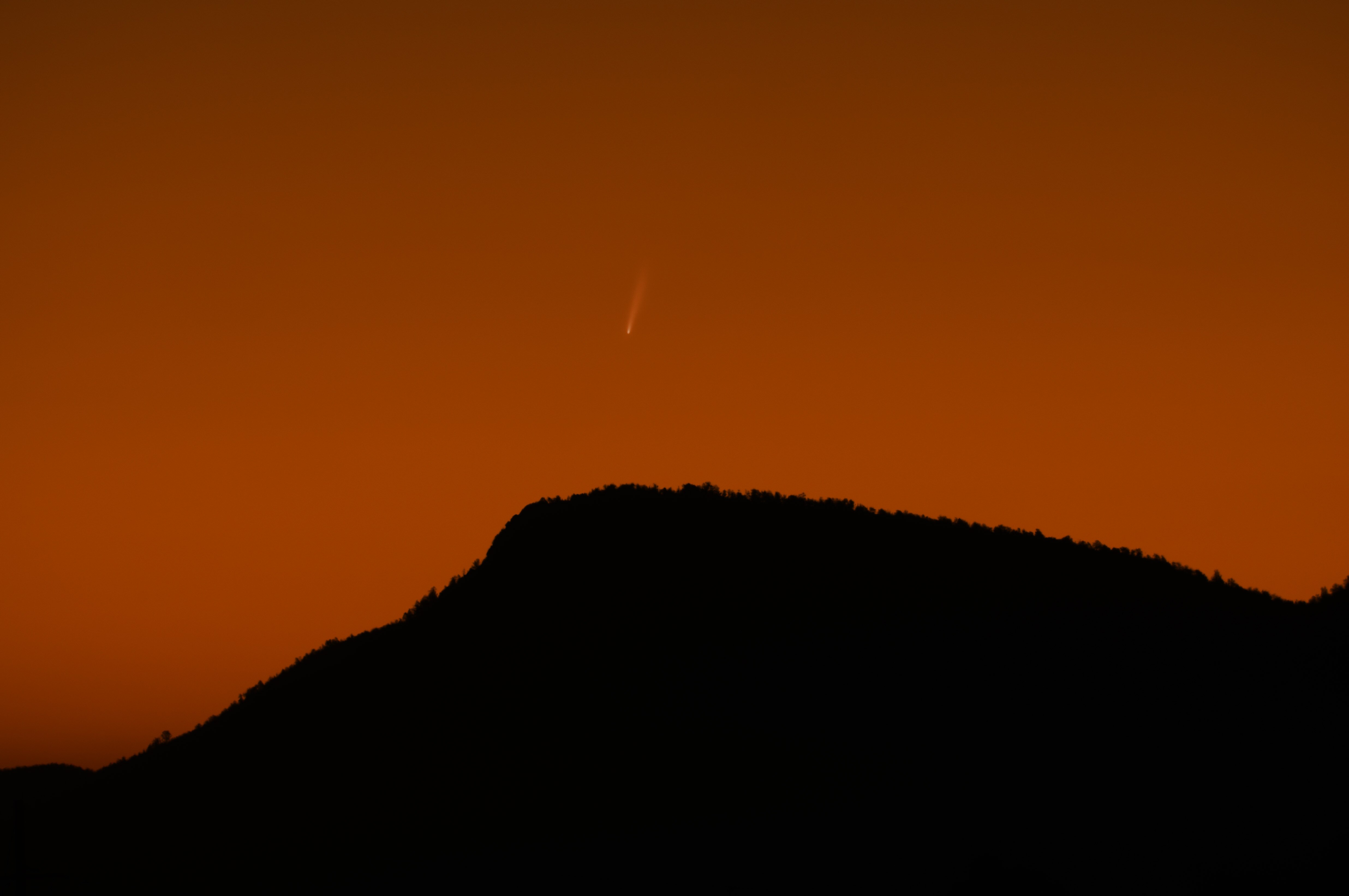 How to see the rare 'Sun-skirter' comet entering Australian skies this ...