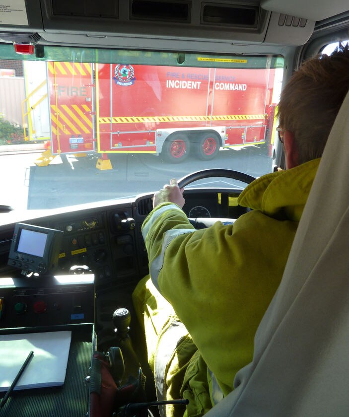 Firefighters put out Balcatta blaze - ABC News