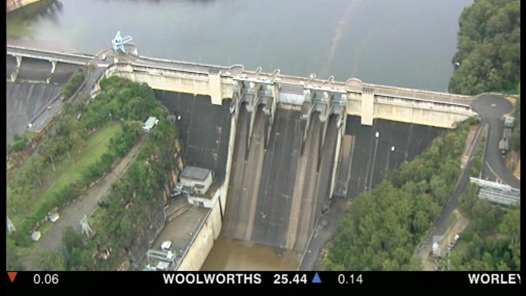 SES readies for Warragamba dam overflow - ABC News
