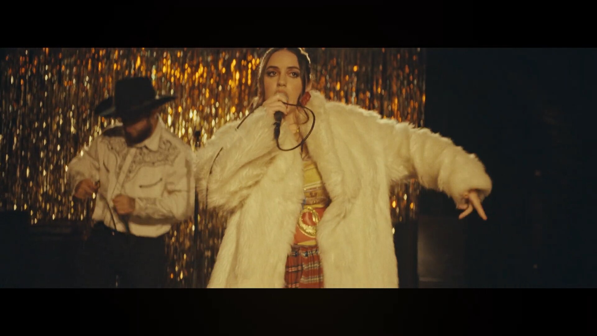 Feature Video: 3% ft. TIA GOSTELOW - Sleezy Steezy Cool - ABC Rage