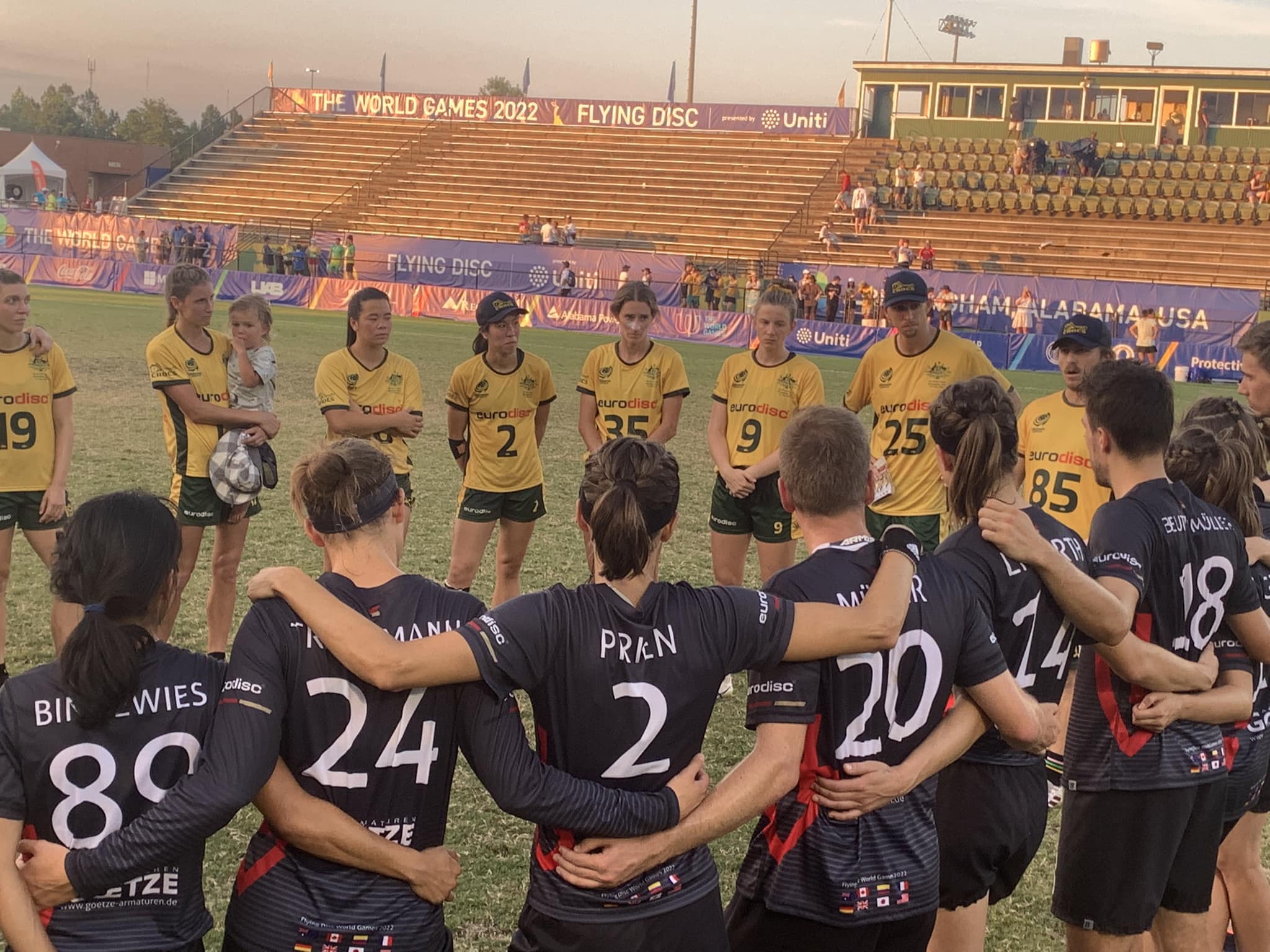 Mixed gender teams, democratic rules, no referees — is Ultimate Frisbee ...