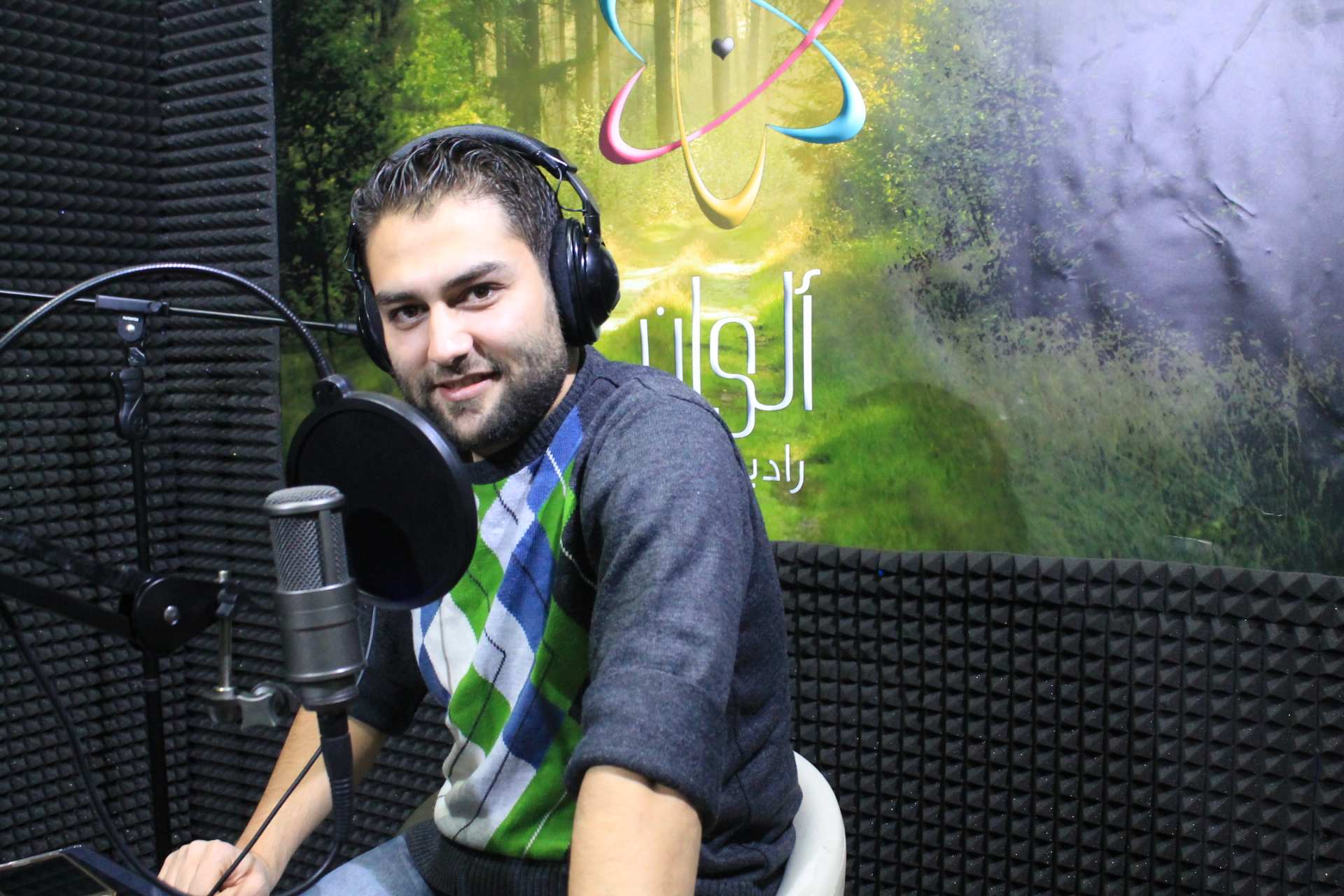 Syrian station Radio Alwan defies war to continue broadcasting - ABC News