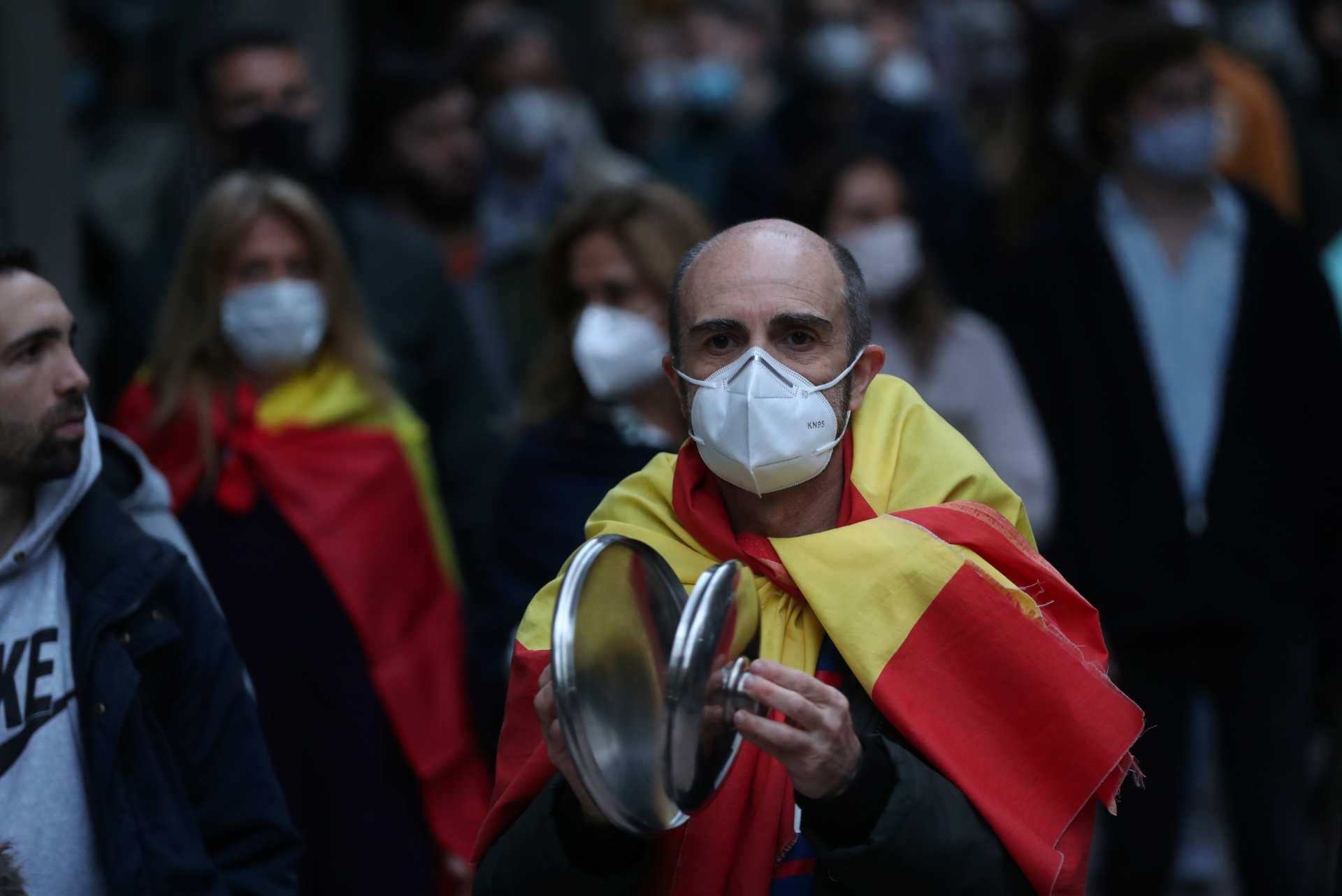 Protests against coronavirus lockdown measures spread in the UK and ...