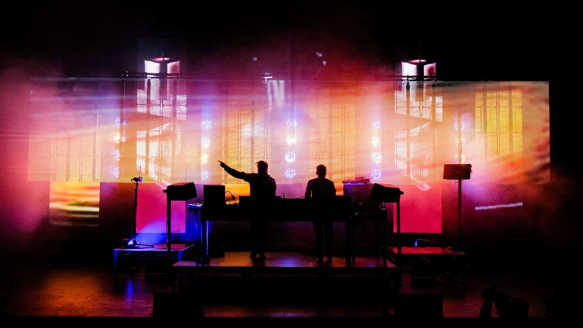 The Avalanches' new live show blends party vibes with something deeper ...
