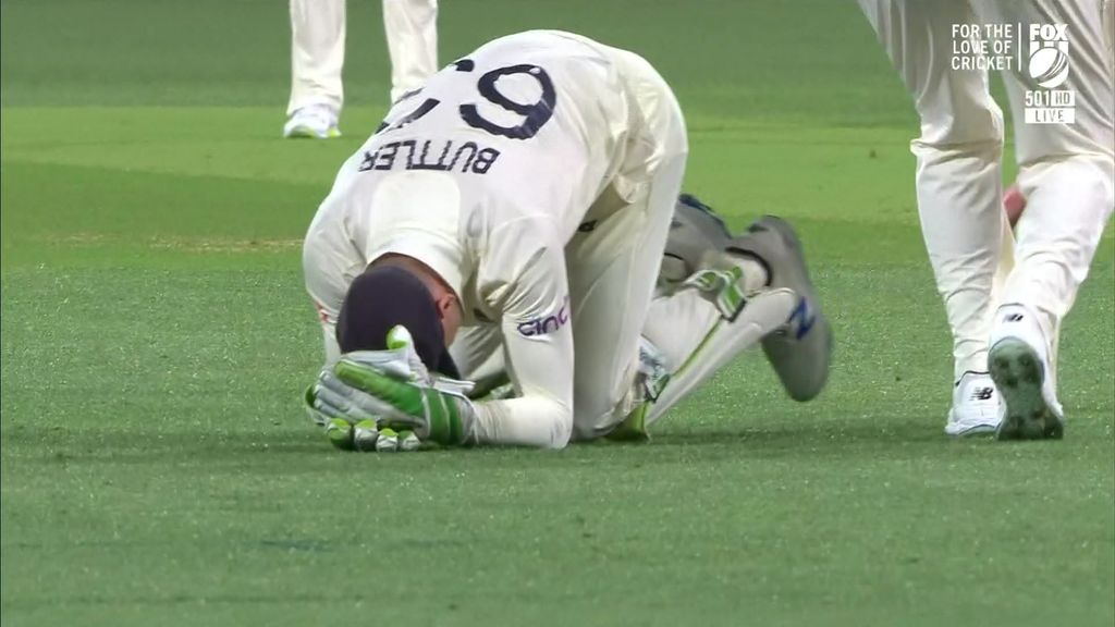 Buttler drops key catch and loses chance to dismiss Labuschagne - ABC News