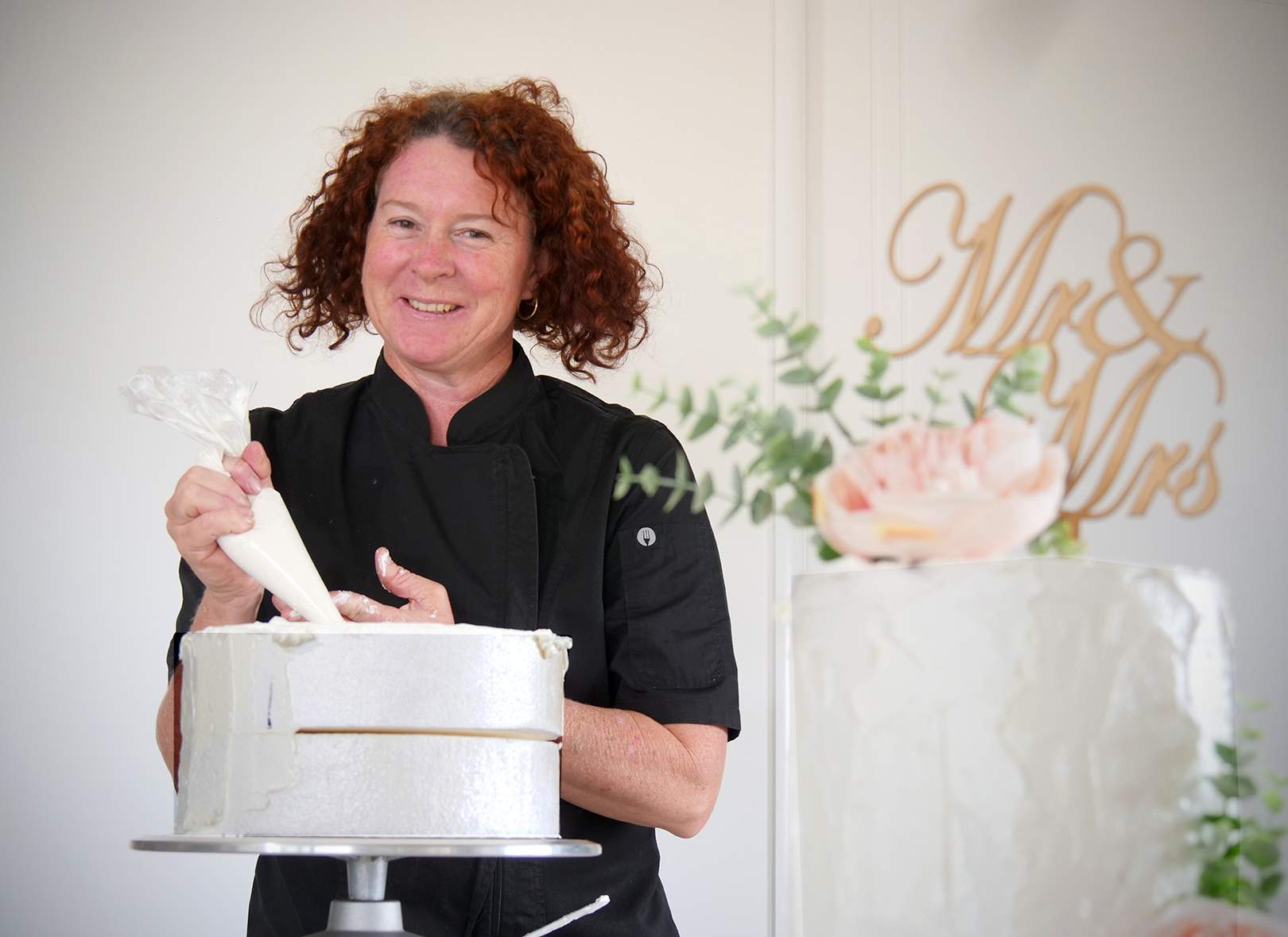 Wedding cake baker helps couples celebrate during coronavirus pandemic ...