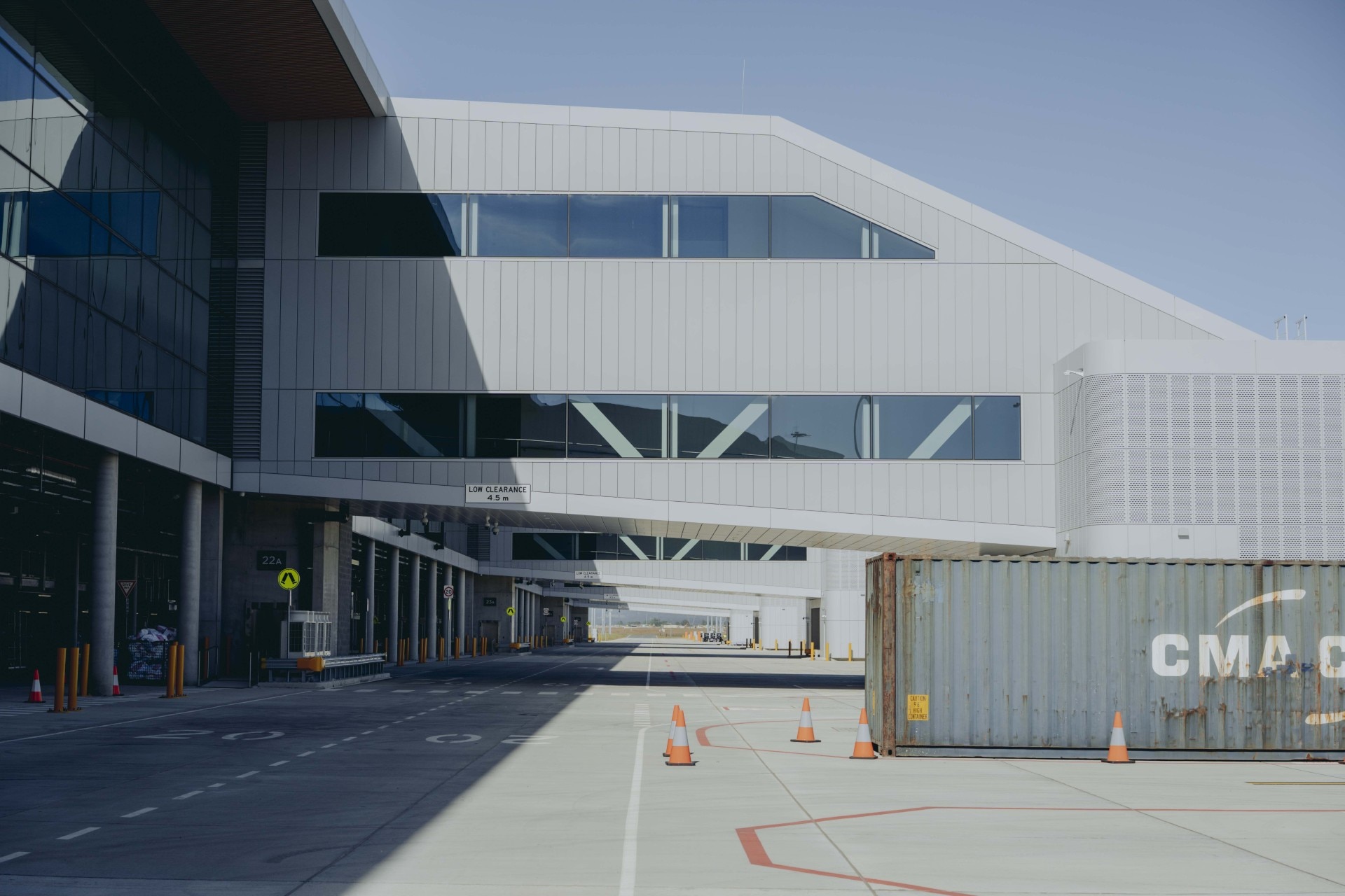 Opening date for passengers at Western Sydney International Airport ...