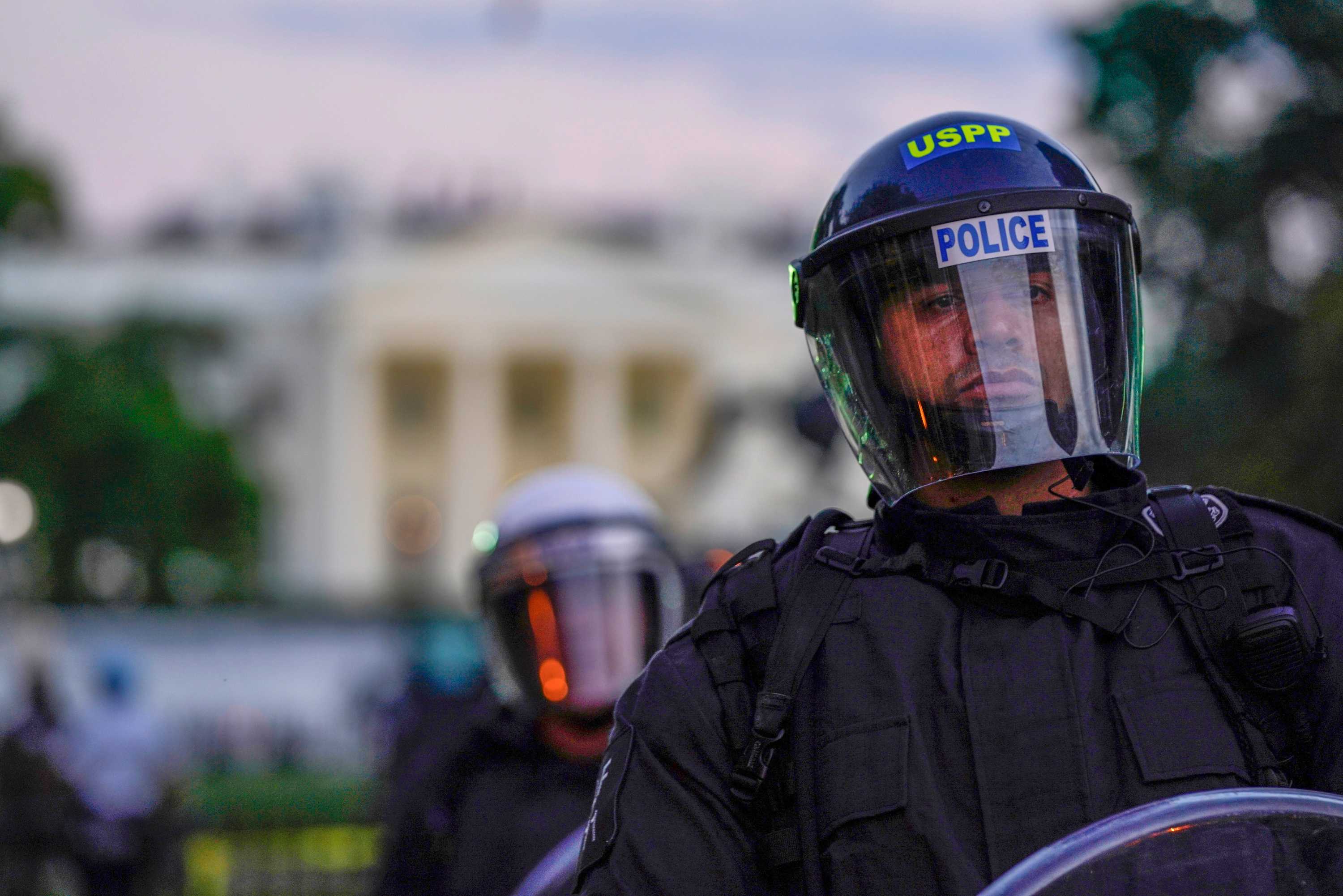 US authorities brace for more violence overnight as Floyd protests ...