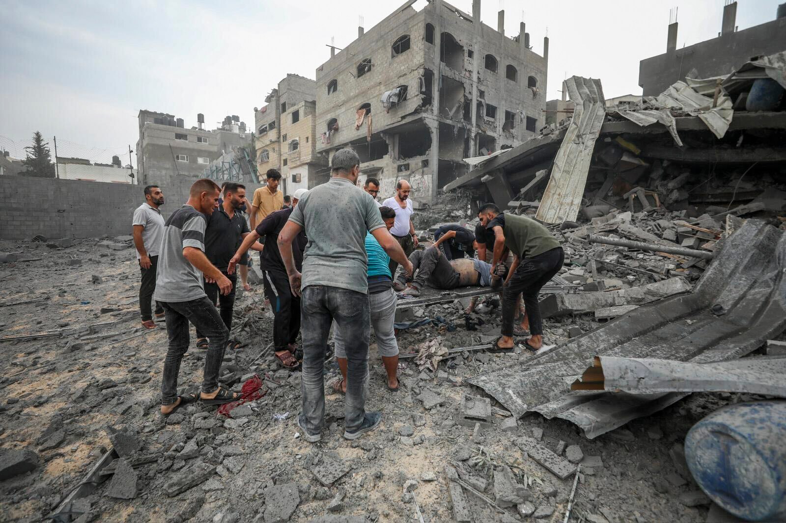 The humanitarian disaster confronting Gaza - ABC listen