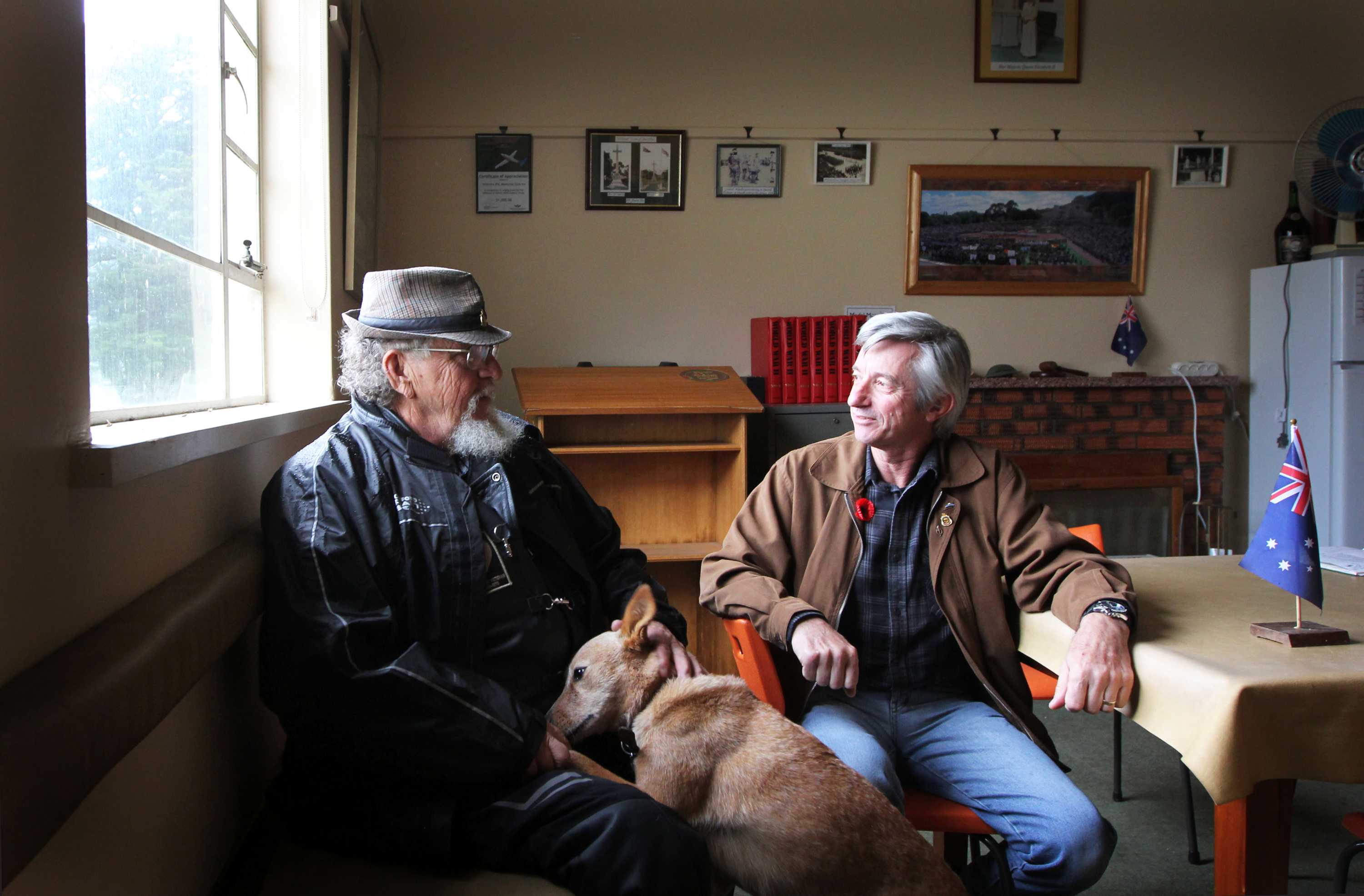 Hometown honours for Aussie soldiers on Rob Eade's tour of duty - ABC News