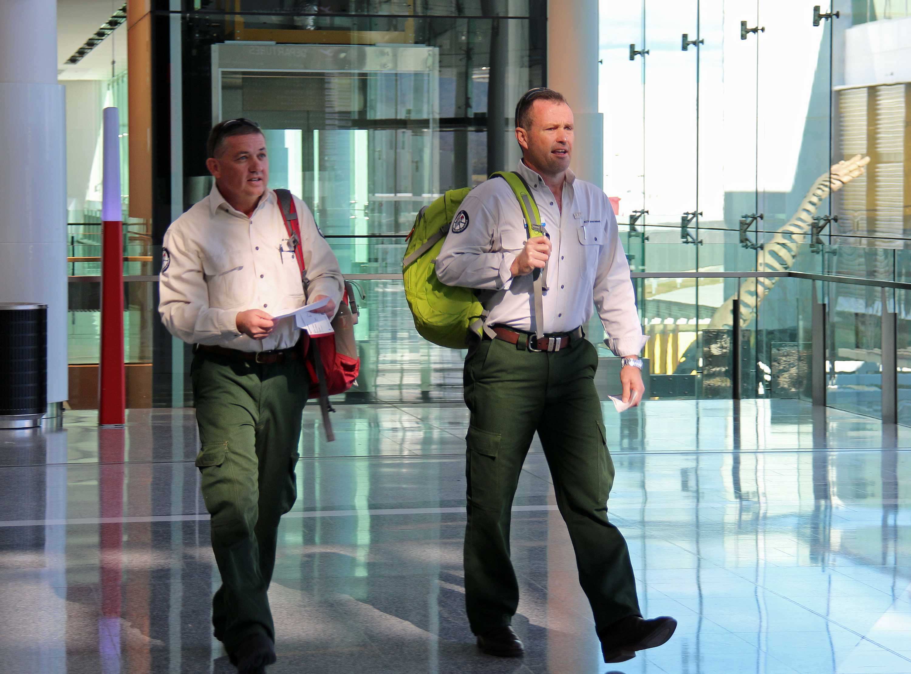 Canberra firefighters help tackle Canadian wildfire emergency in ...