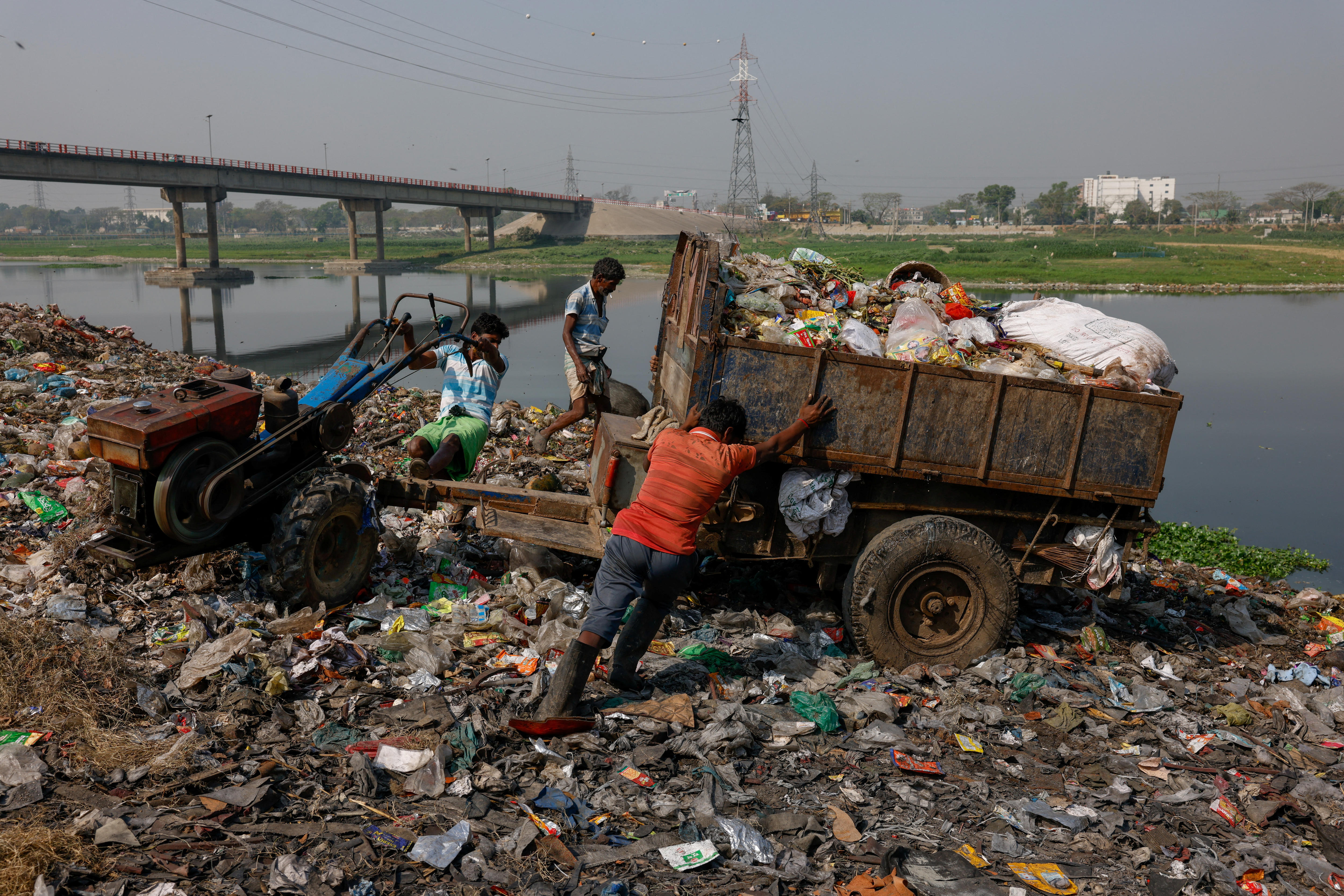 What is it like living by a ‘dead’ river in Bangladesh, where pollution ...