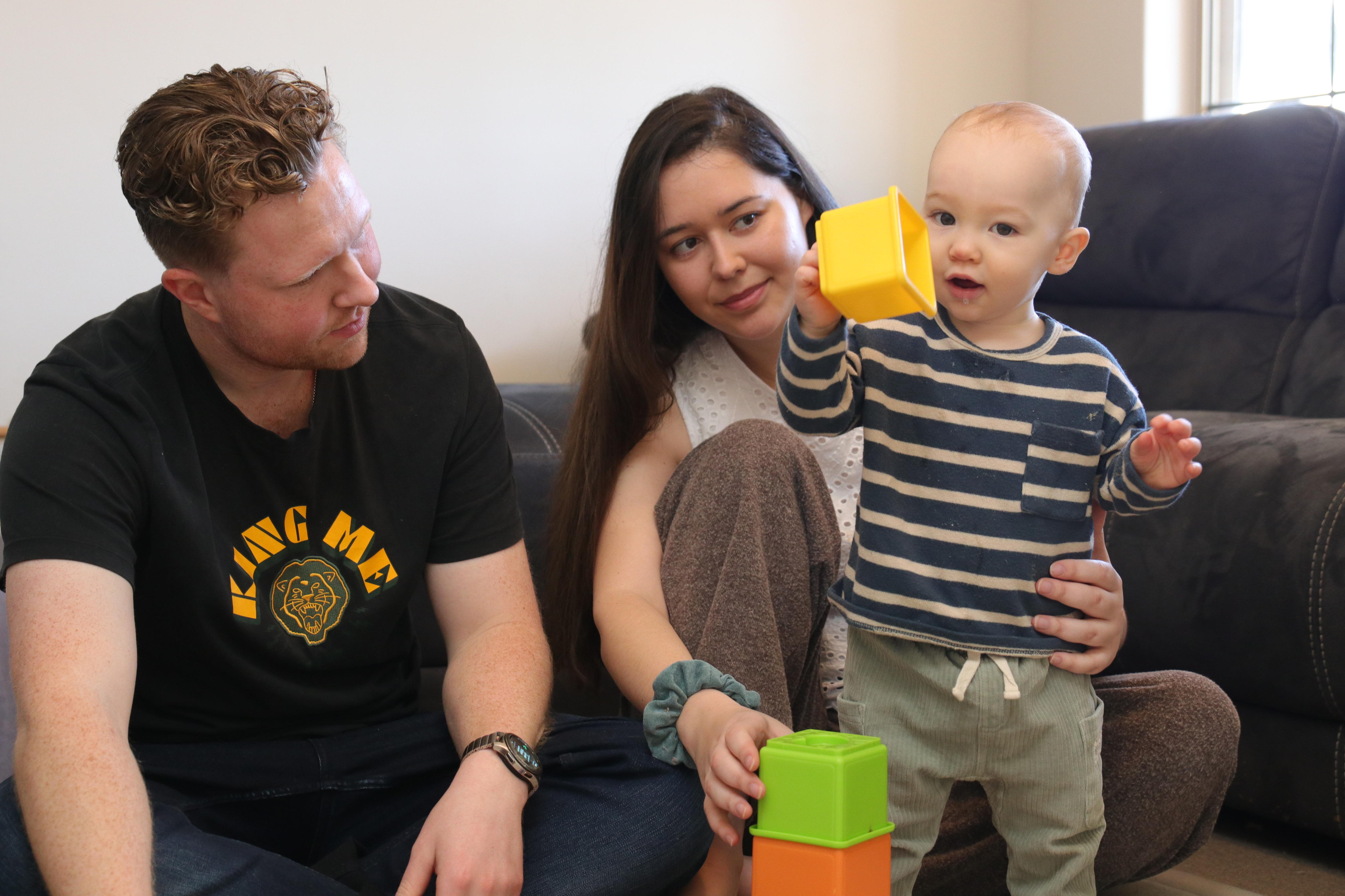 American actor Jerry Stiller dies aged 92 - ABC News