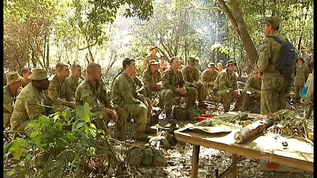 Aborigines teach armed forces to survive in bush - ABC News