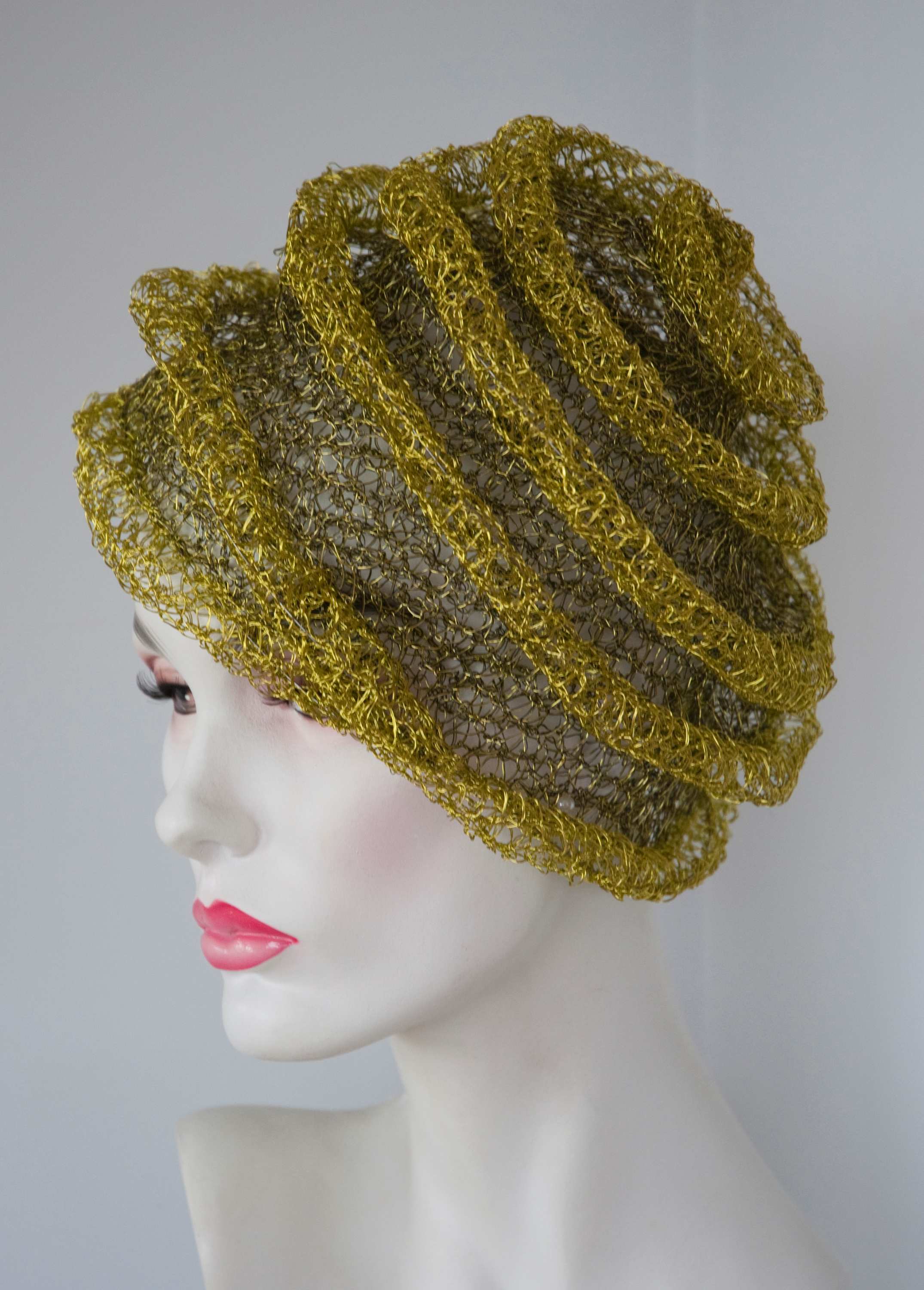 Road kill inspires north-west Tasmanian hat maker - ABC News