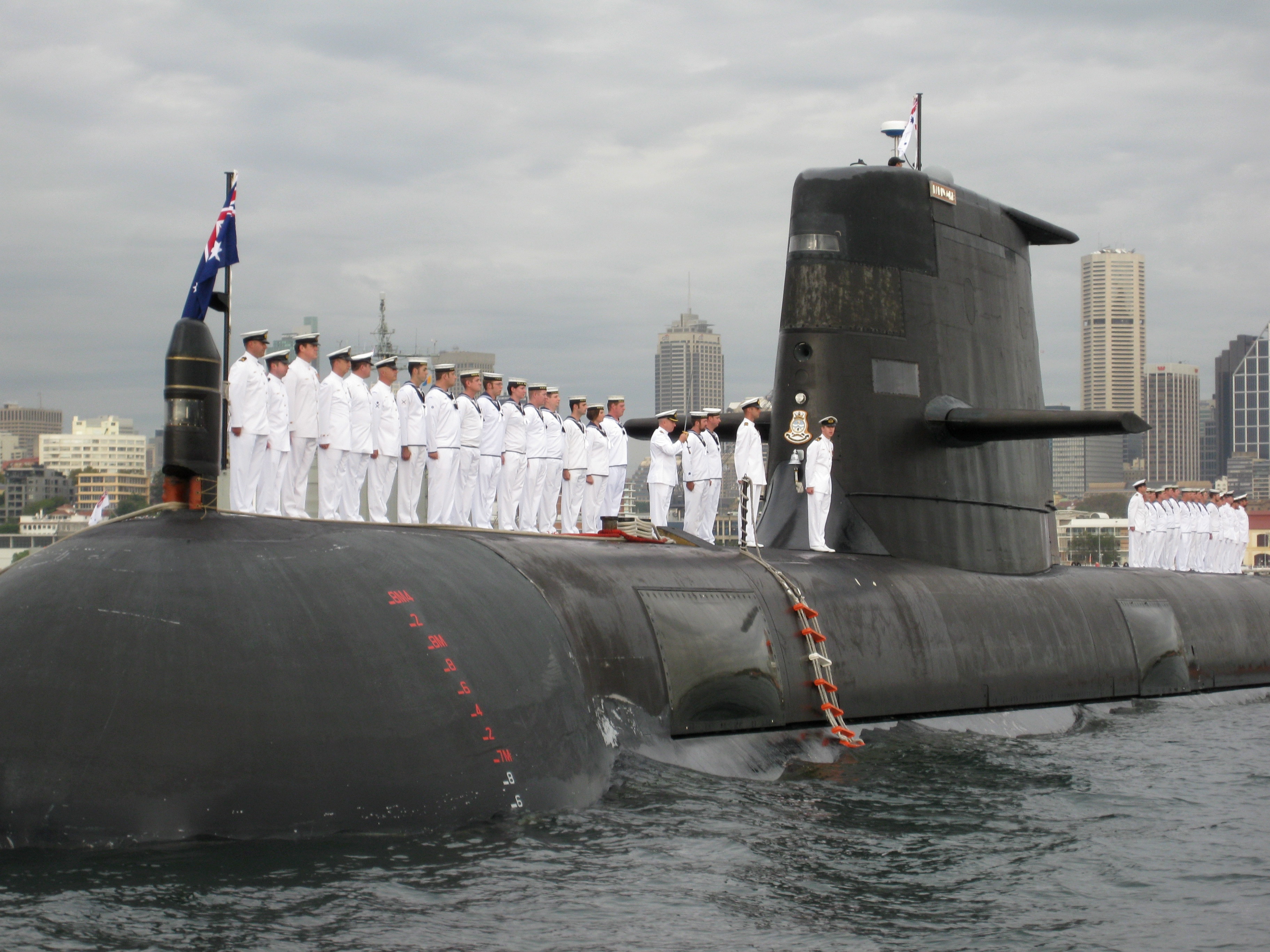 Aussie sub springs leak after sinking warship - ABC News