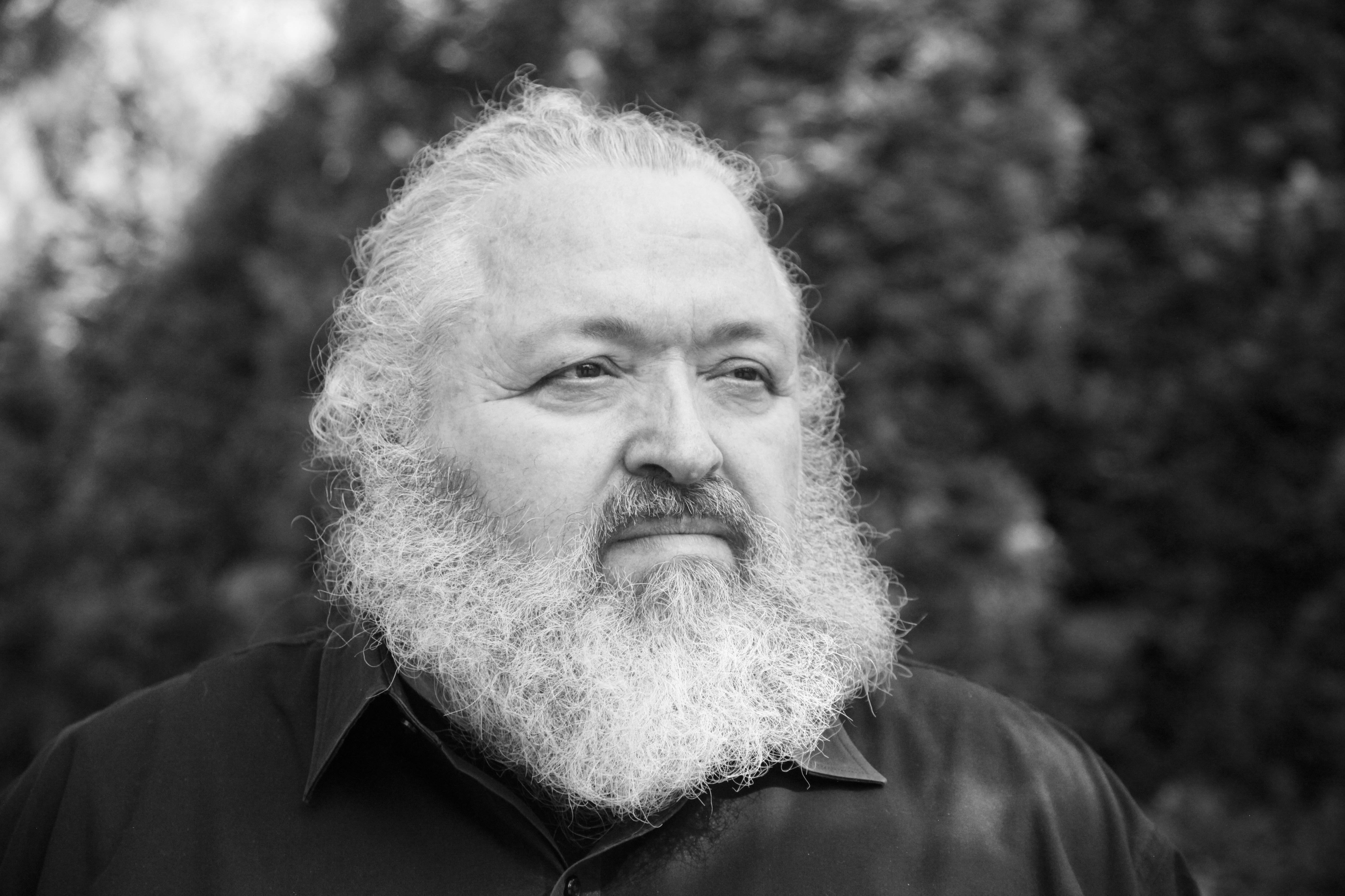 Bruce Mau's design for life, and the Queen's gendered style politics ...