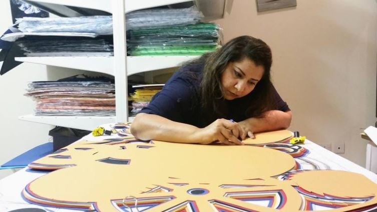 Adelaide paper artist creating spectacular human stories - ABC Adelaide