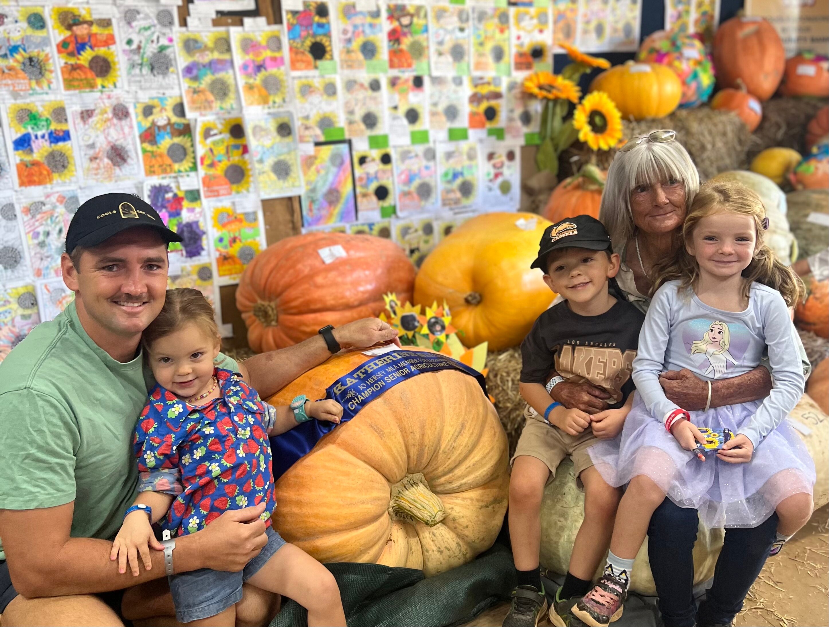 122kg pumpkin wins biggest at Katherine show - ABC Darwin