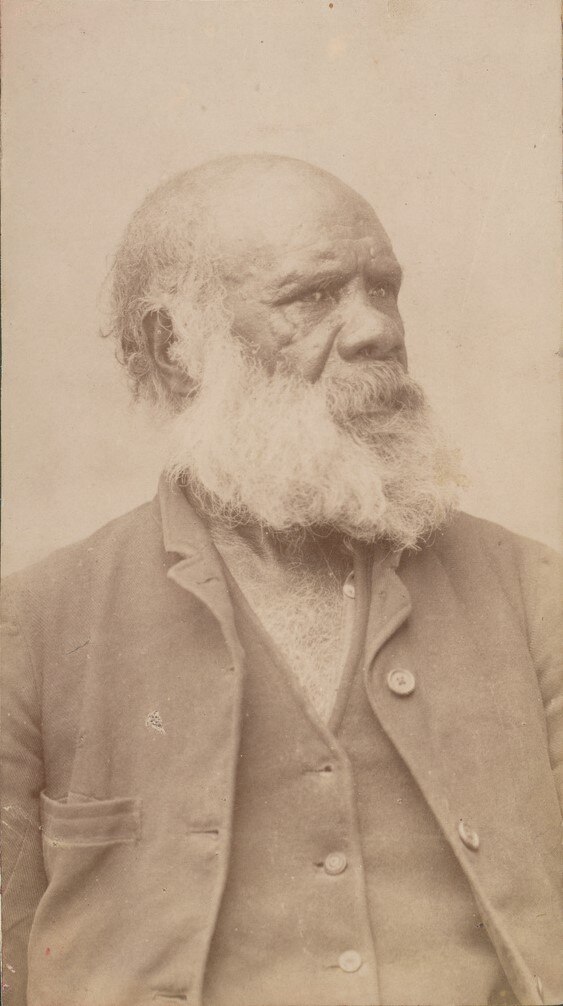 Tommy Walker and the bone collector - ABC listen