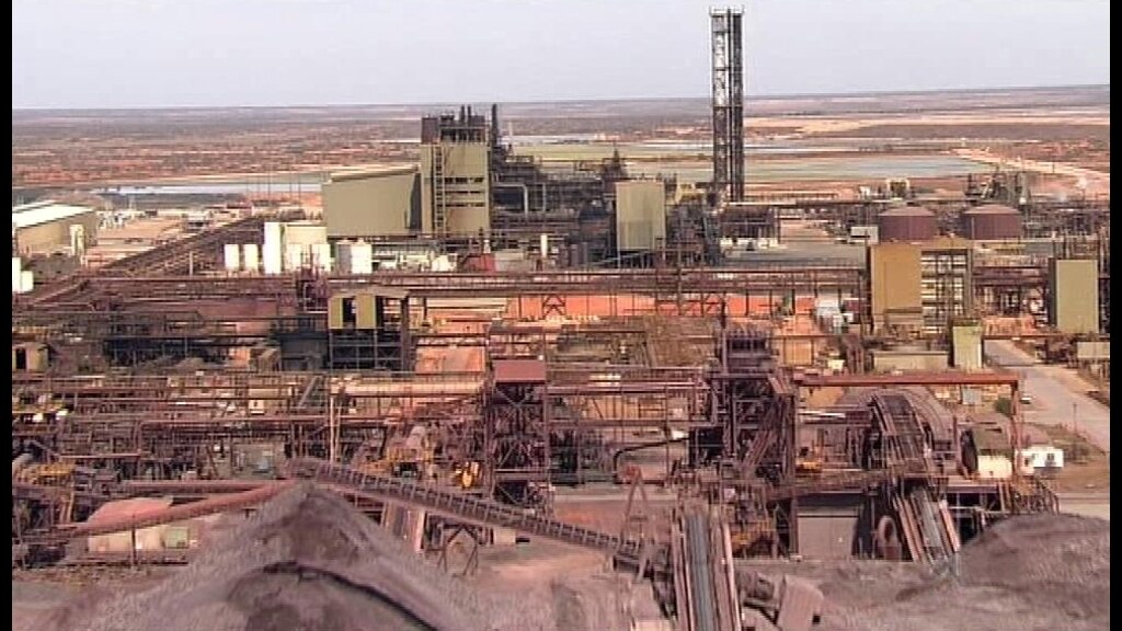 Elder loses court fight over outback mining plan - ABC News