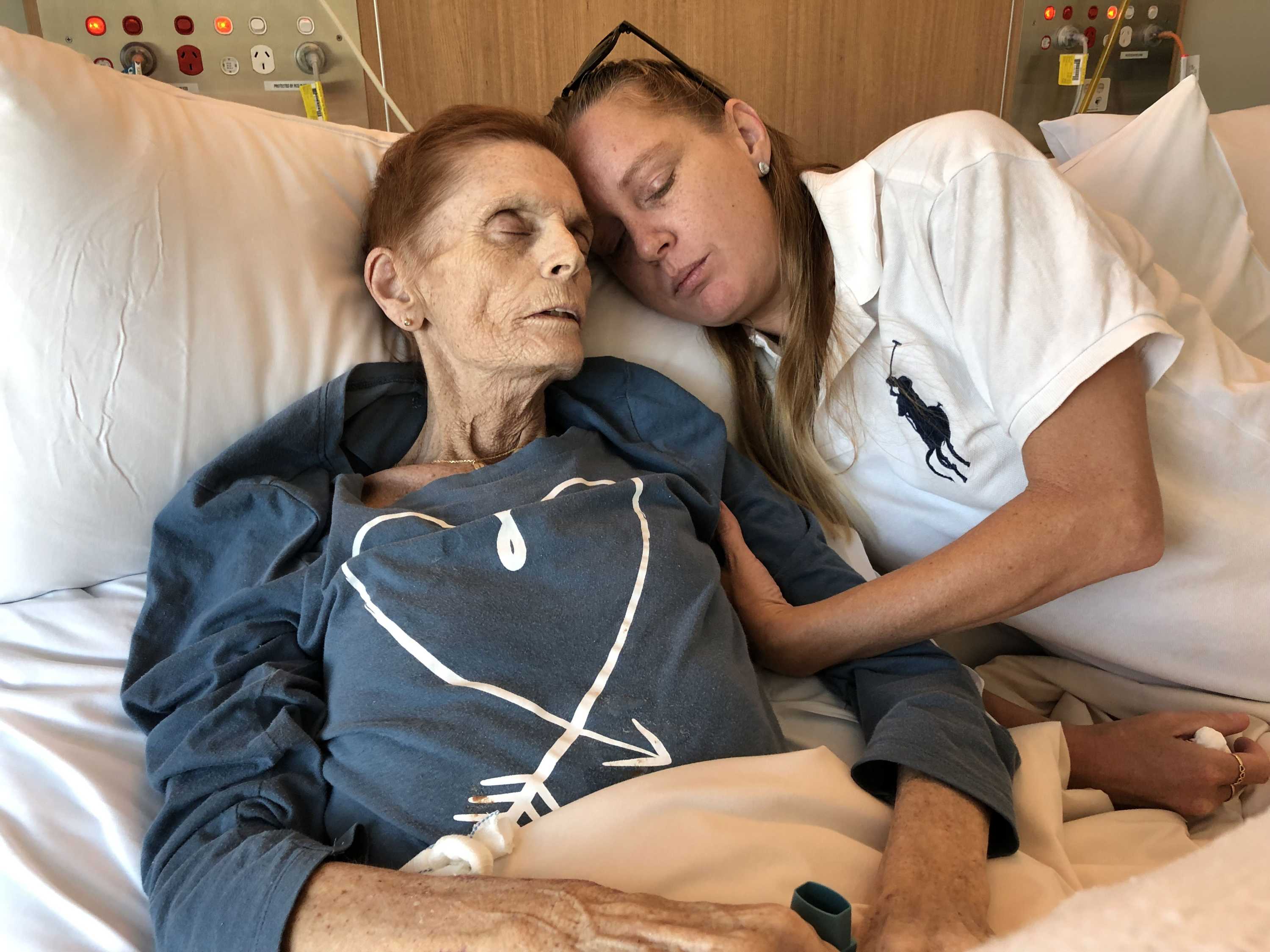 'Cuddle beds' bringing some physical comfort to end-of-life patients ...