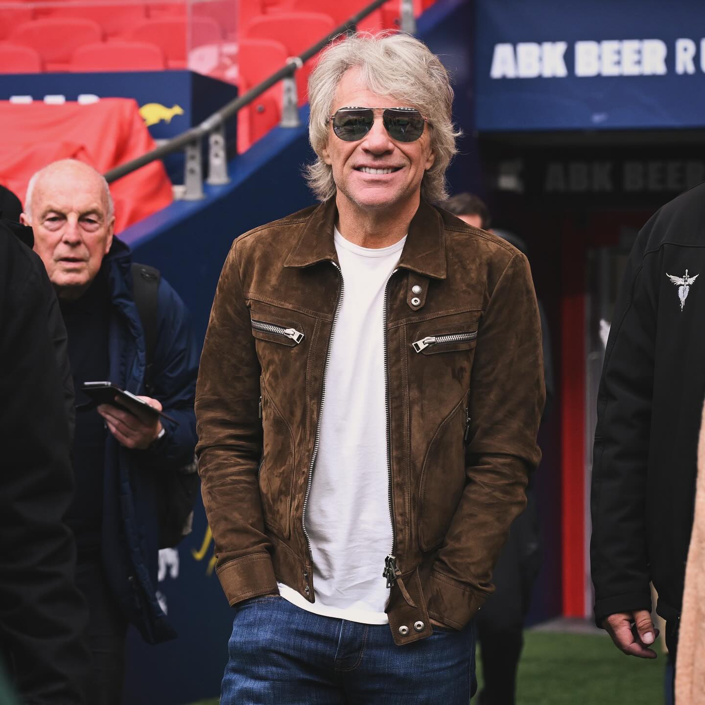 Jon Bon Jovi uses football analogy to describe vocal surgery rehab ...