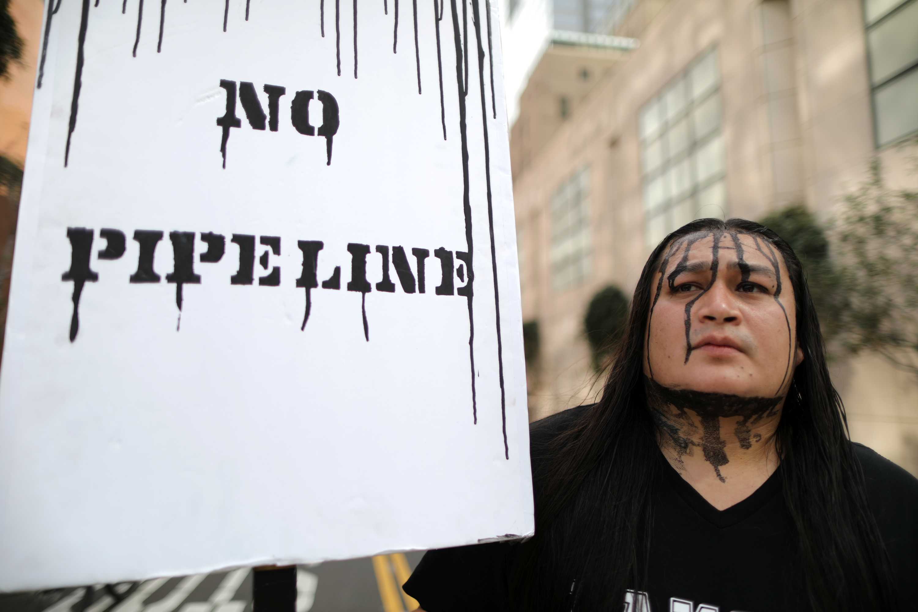 Dakota pipeline: Judge orders further environmental analysis in ...