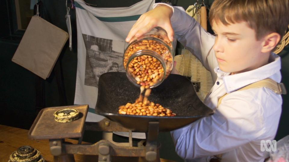 Growing Up in the Early 1900s, Ch 3: Meals - ABC Education