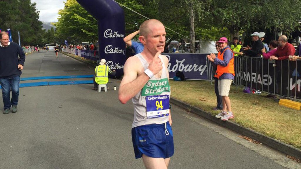 New South Wales runner takes out the Hobart marathon - ABC News