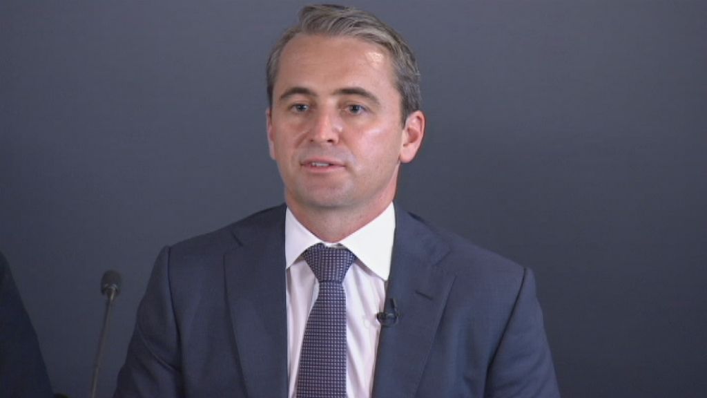 Commonwealth Bank's new boss apologises for past 'failures' on first ...