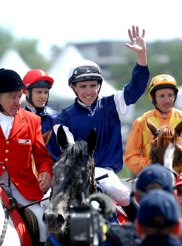 Efficient wins Melbourne Cup - ABC News