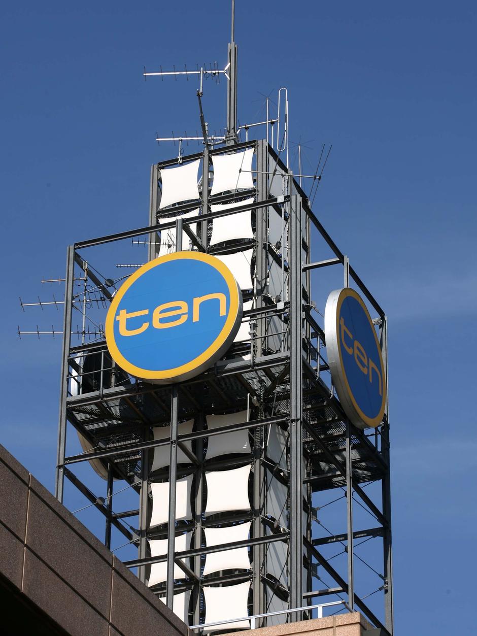 Ten CEO Hamish McLennan resigns; ACCC closely examining Foxtel deal ...