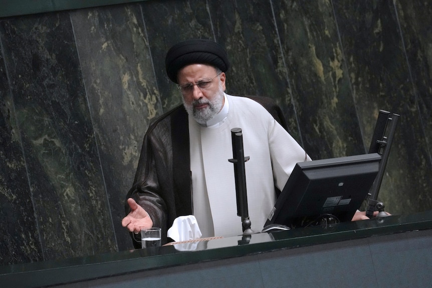 Iran's attorney-general says mandatory headscarf law is under review ... Iran's attorney-general says mandatory headscarf law is under review ...