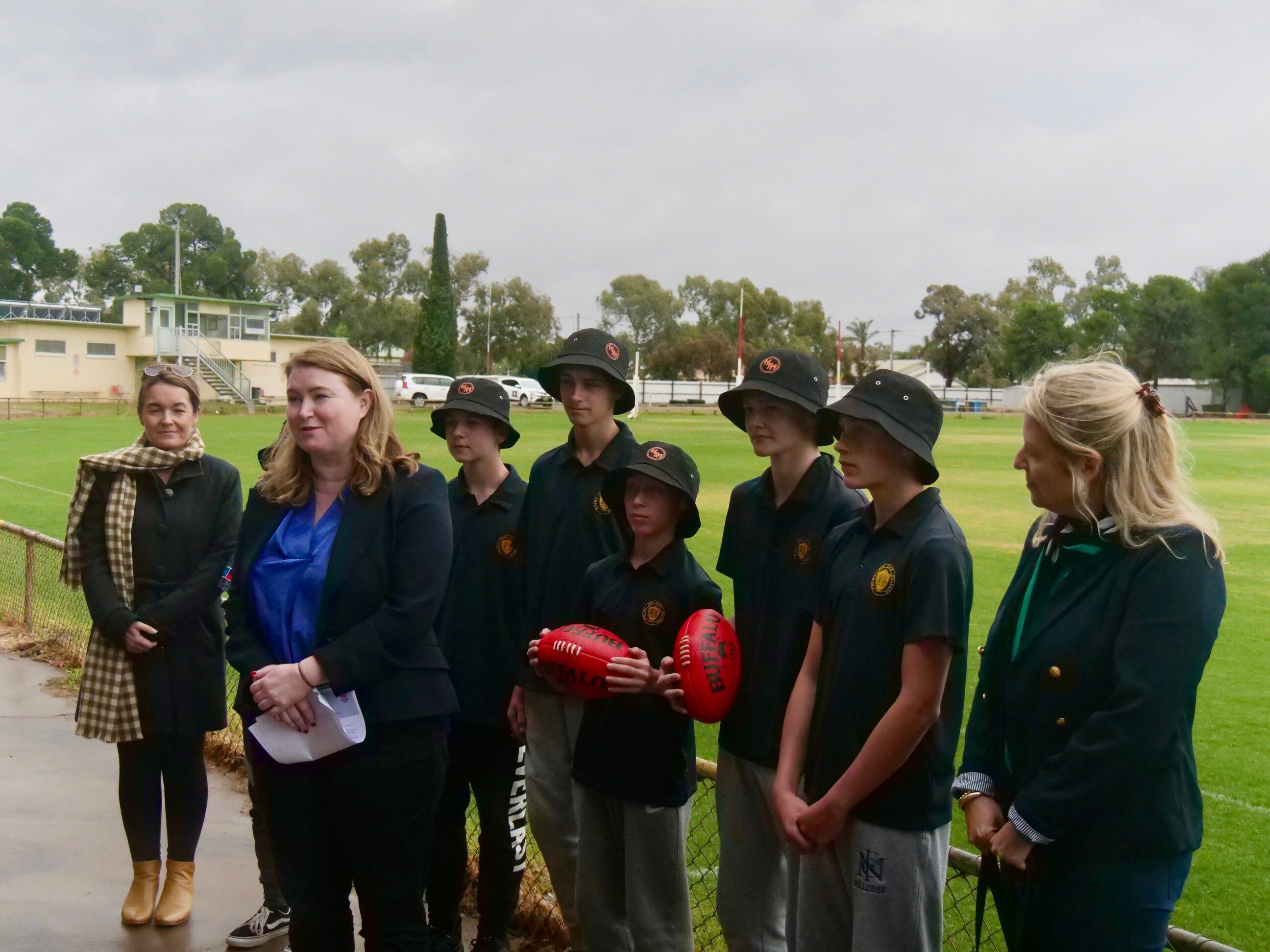 Lifeline Broken Hill receives state funding boost for How's Ya Mate ...