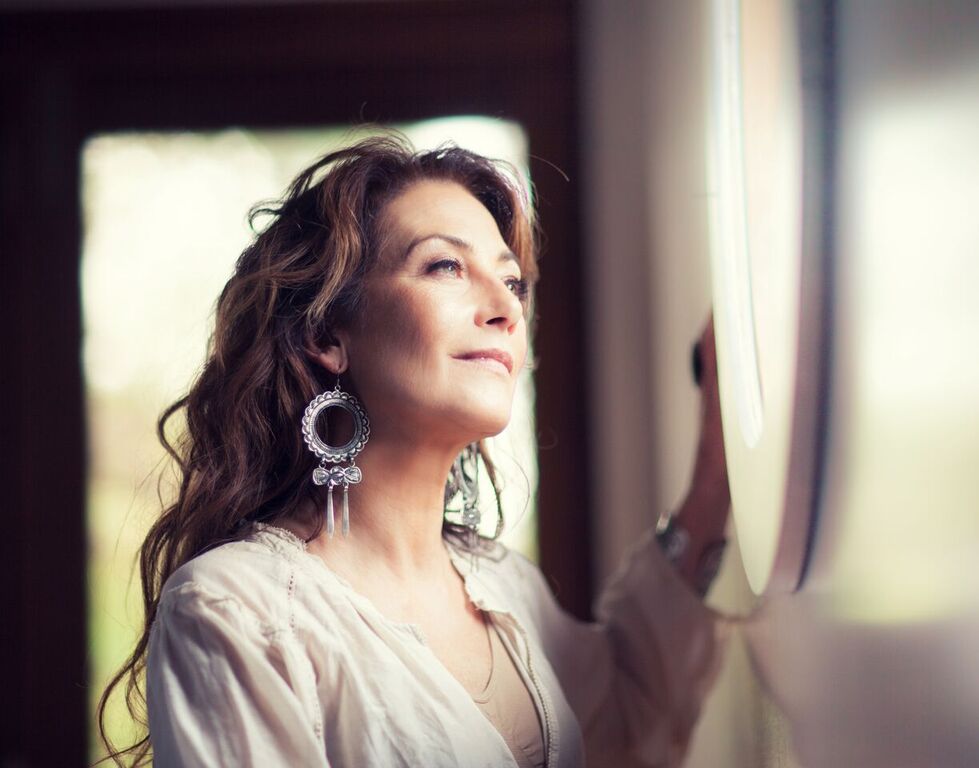 Wendy Matthews: "My Mother says I always knew" - ABC listen