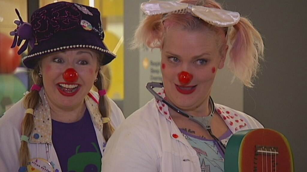 Clown doctors treating child patients at Queensland hospitals with ...