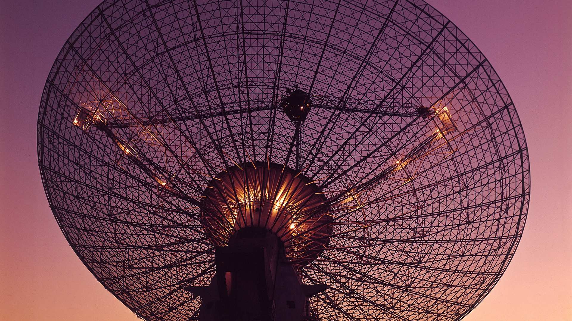 China Space Race - Behind The News