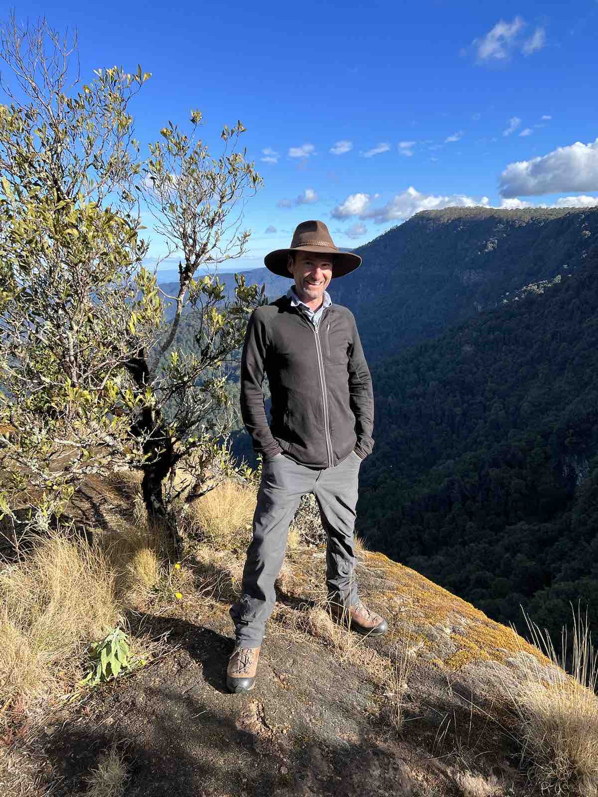 Residents and ecologists express bushfire concern over debris left ...