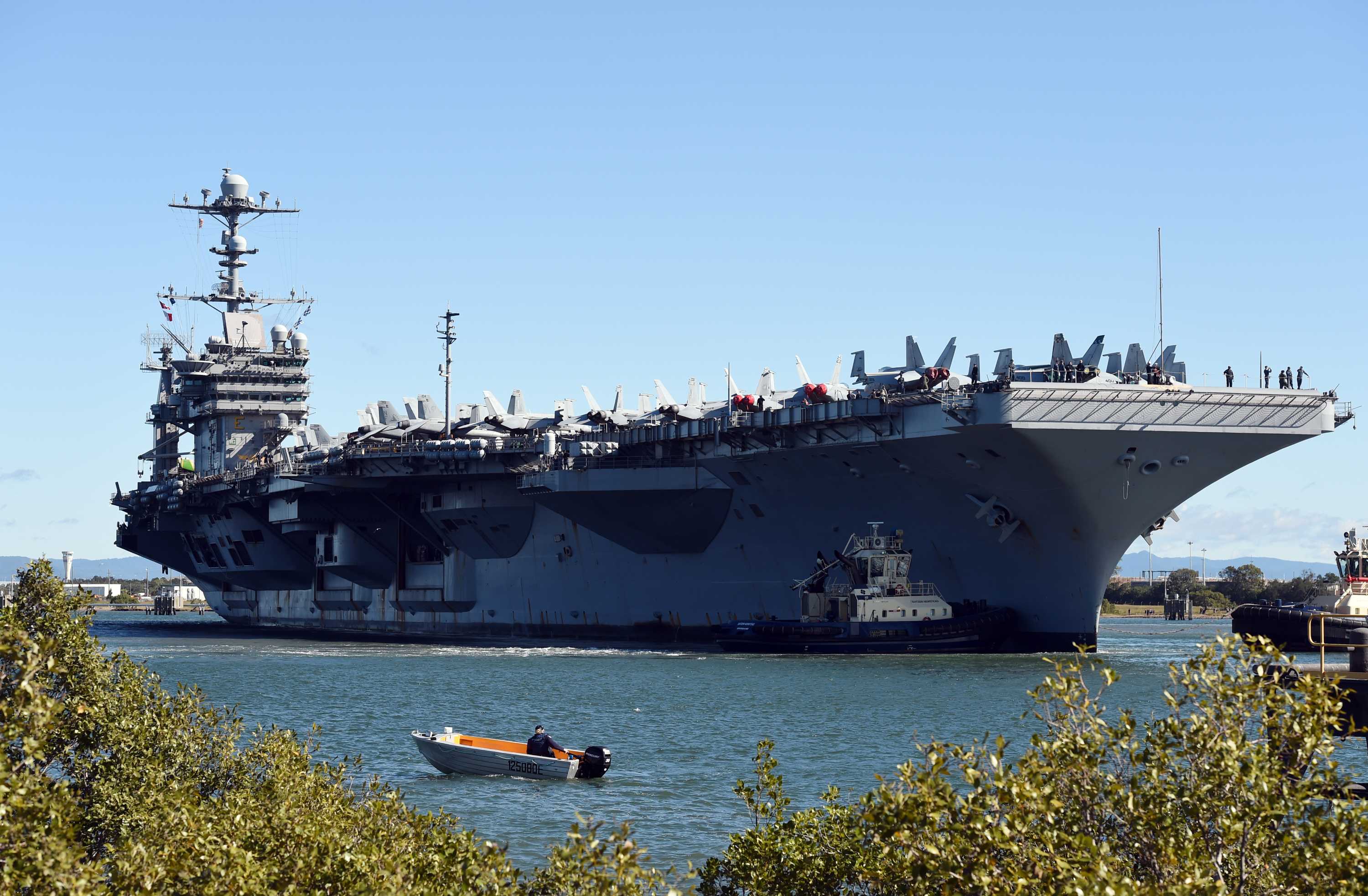 USS George Washington: US aircraft carrier leaves Brisbane with 5,500 ...