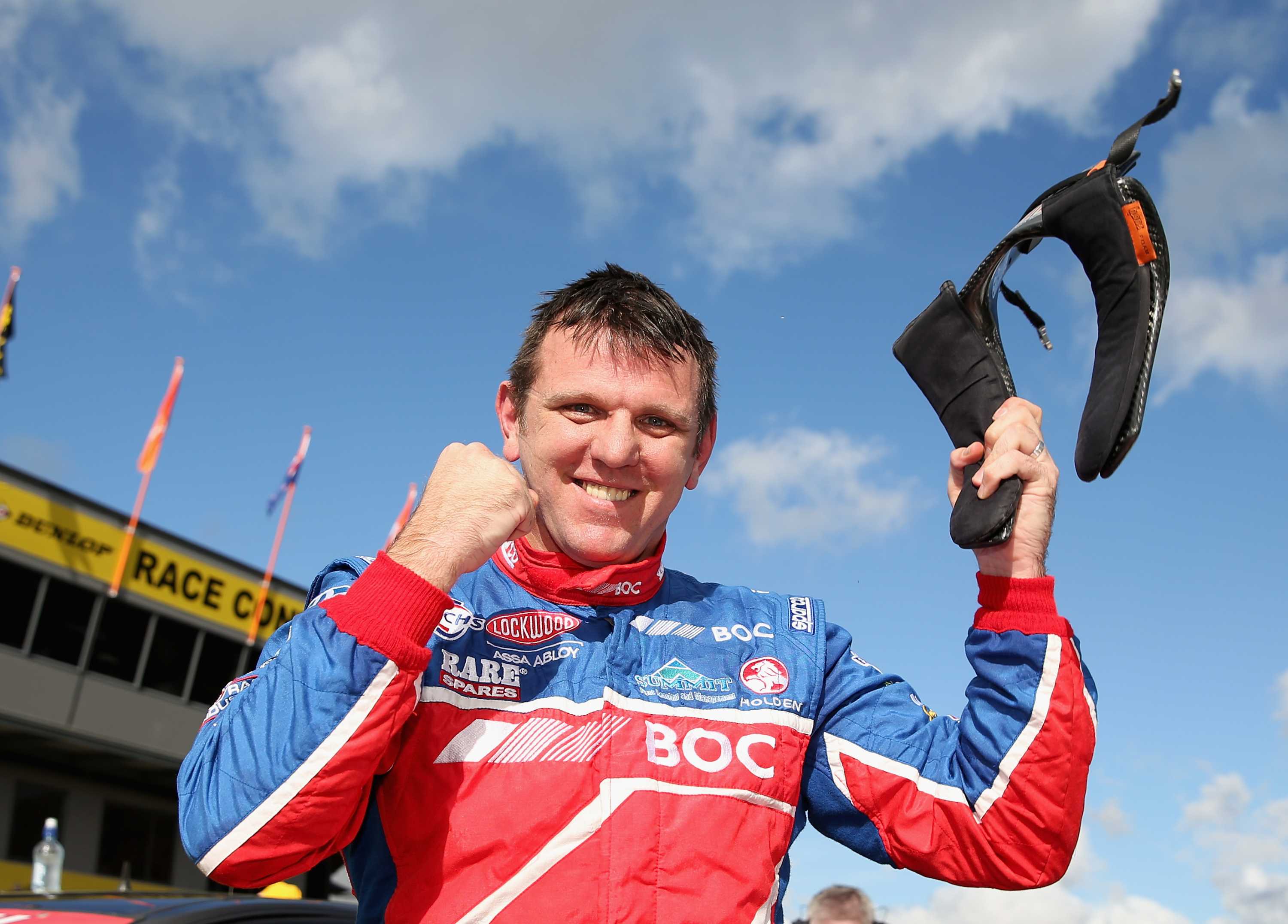 Jason Bright wins opening V8 Supercars race in Auckland - ABC News