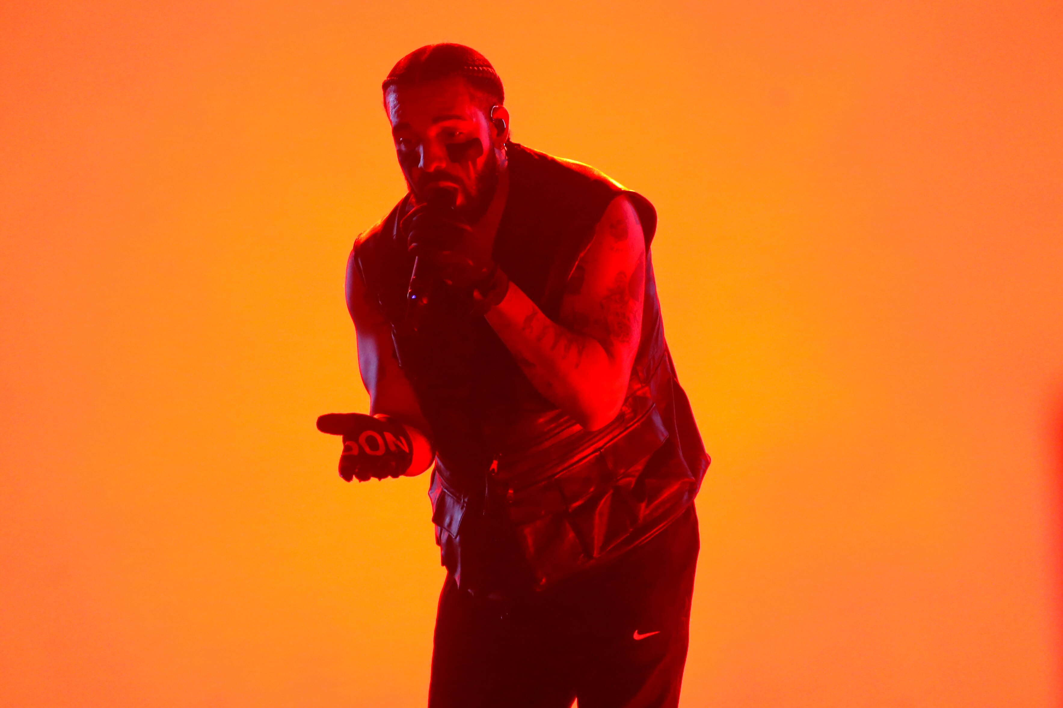Drake announces his first Australian tour in eight years - triple j