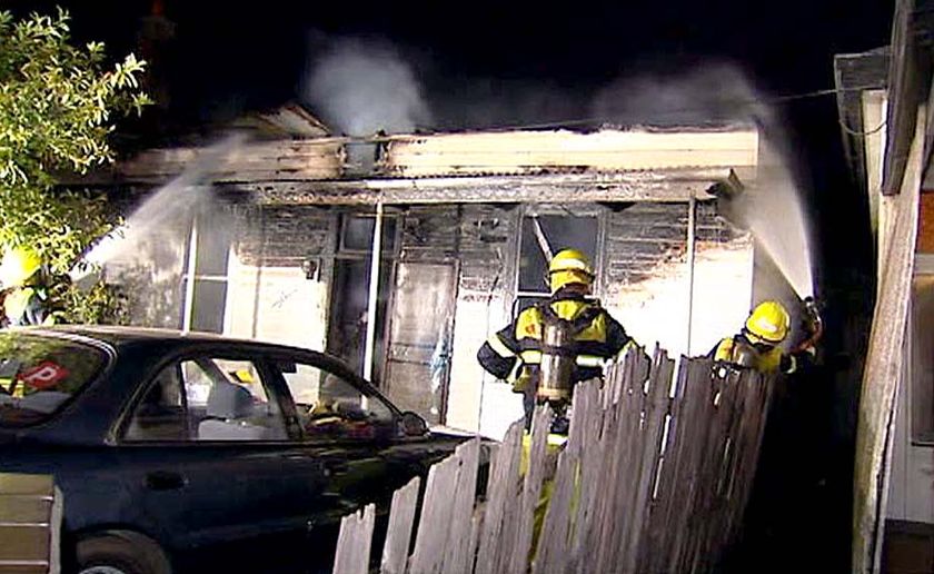 Melbourne house fire kills three - ABC News