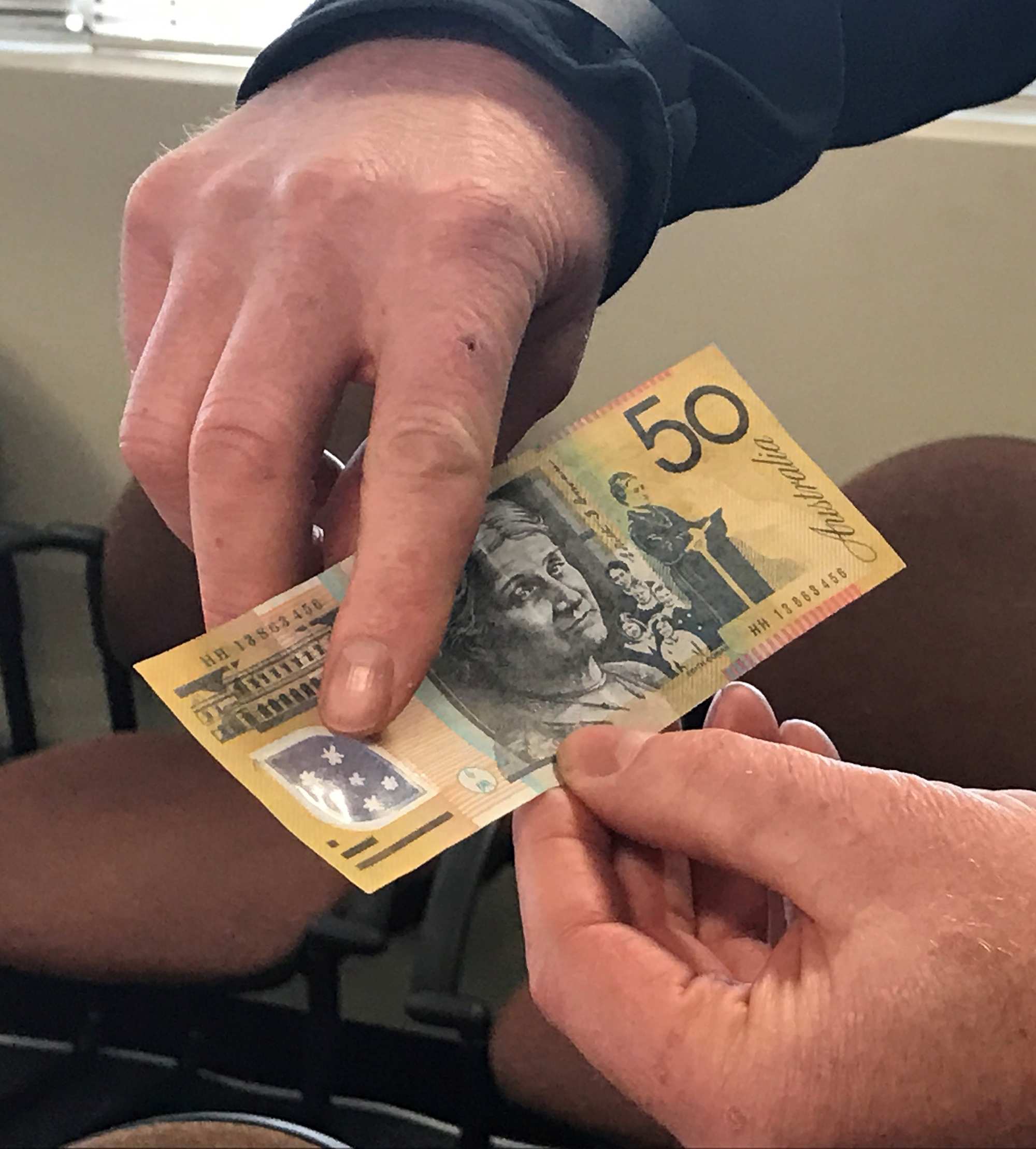 Police warning over counterfeit $50 notes, as fakes appear again in ...