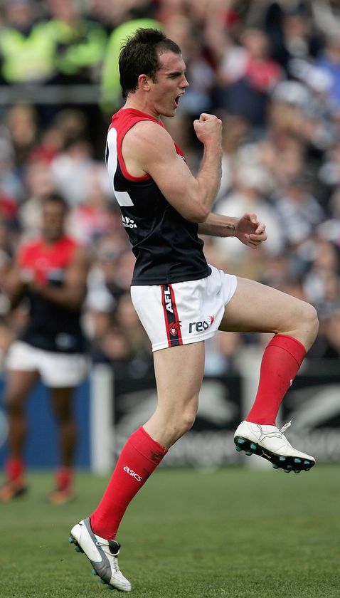 Injury ends Bruce's career - ABC News