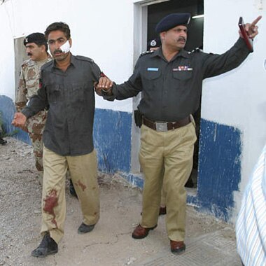 Five policemen killed in Karachi shooting - ABC News